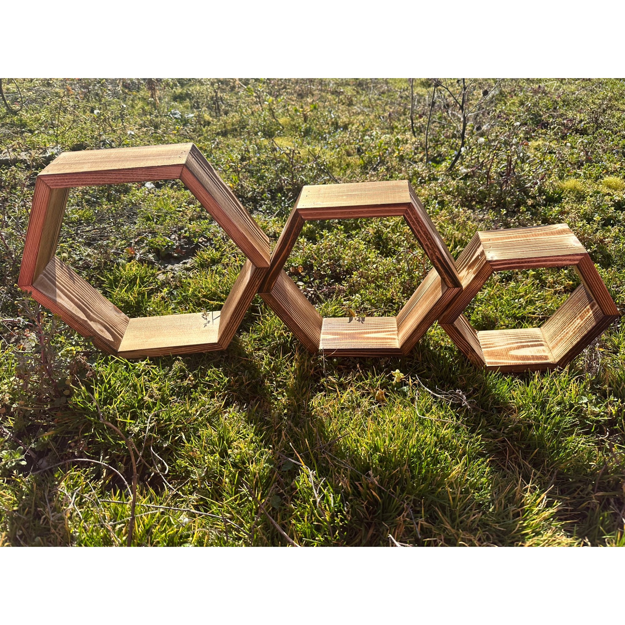 Raft de perete decorativ din lemn 3 hexagoane - eMAG.ro