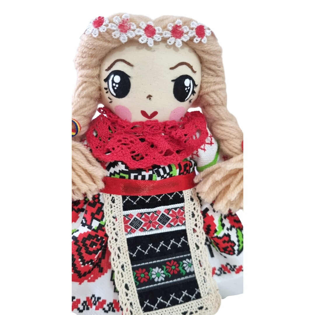 Papusa handmade traditionala romaneasca Romancuta mini blonda ...