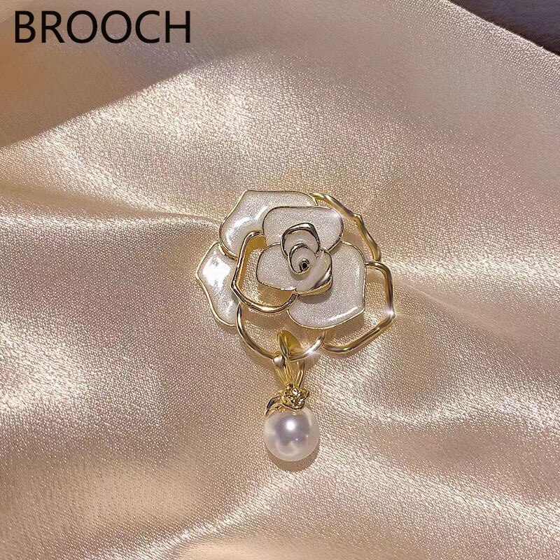 Brosa perla floare, aur, 4x5cm - eMAG.ro