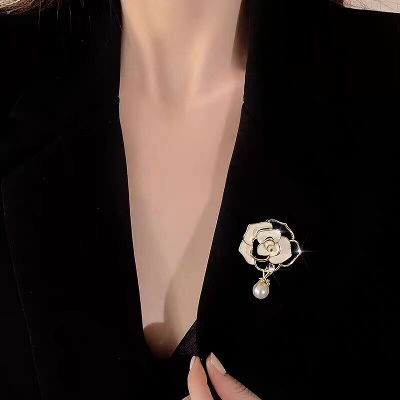 Brosa perla floare, aur, 4x5cm - eMAG.ro