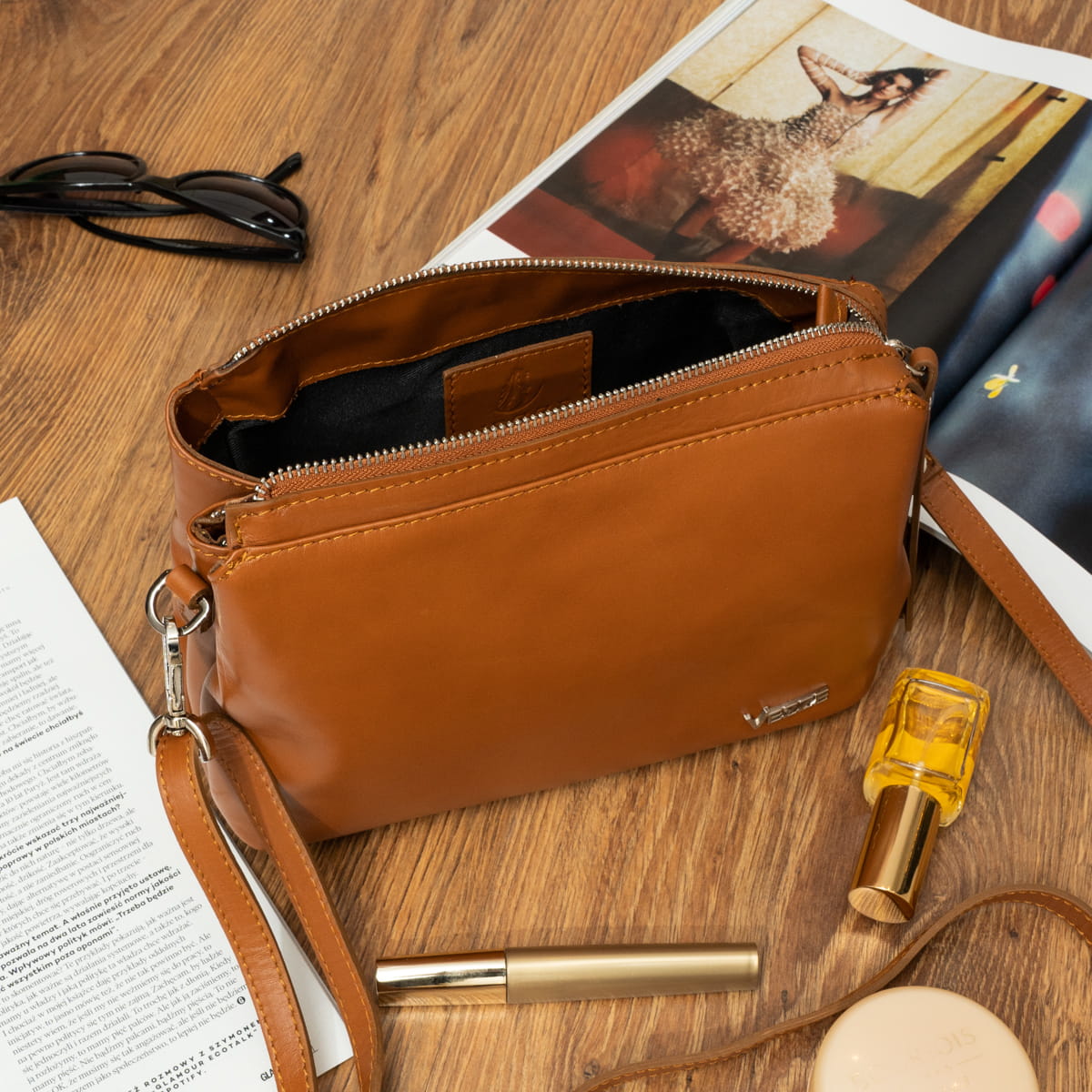 Geanta mini, Vezze, Piele naturala, Bej - eMAG.ro