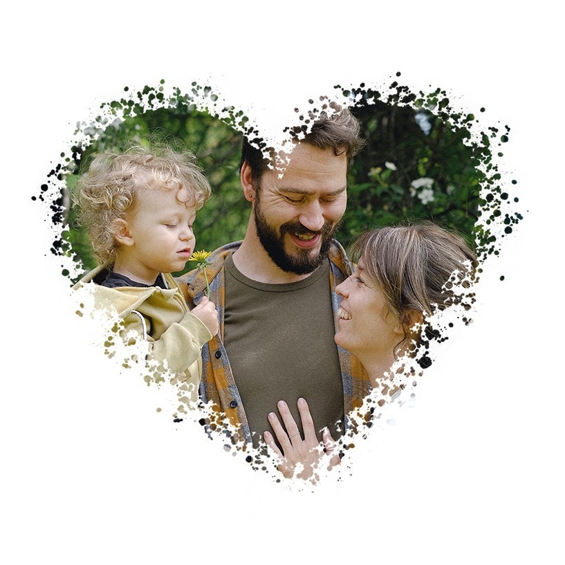 Sticker Decorativ Personalizat cu poza dorita, Model Inima, 55 cm ...