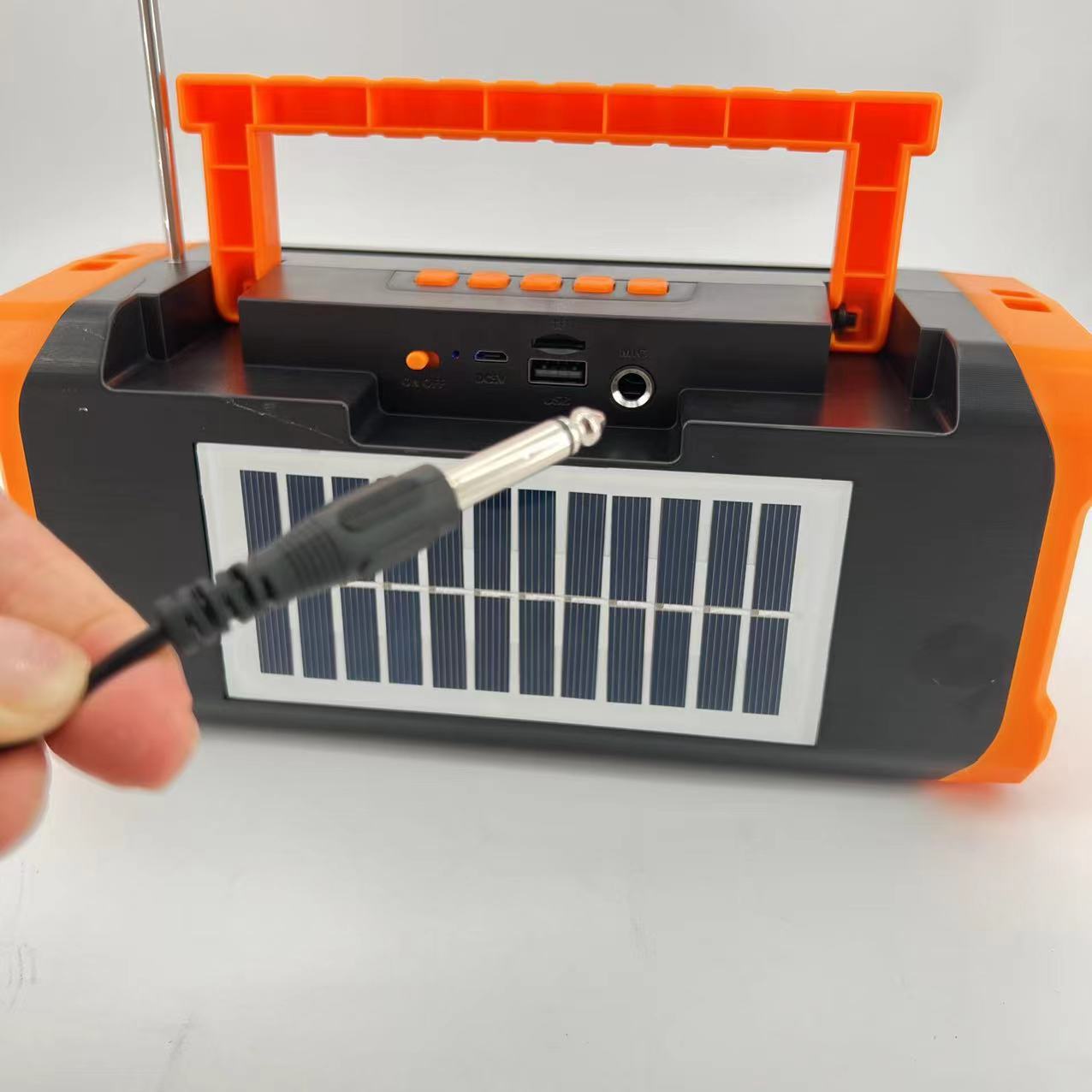 Radio portabil Solar cu Acumulator P90, 8W, Bluetooth, MP3 Player si ...