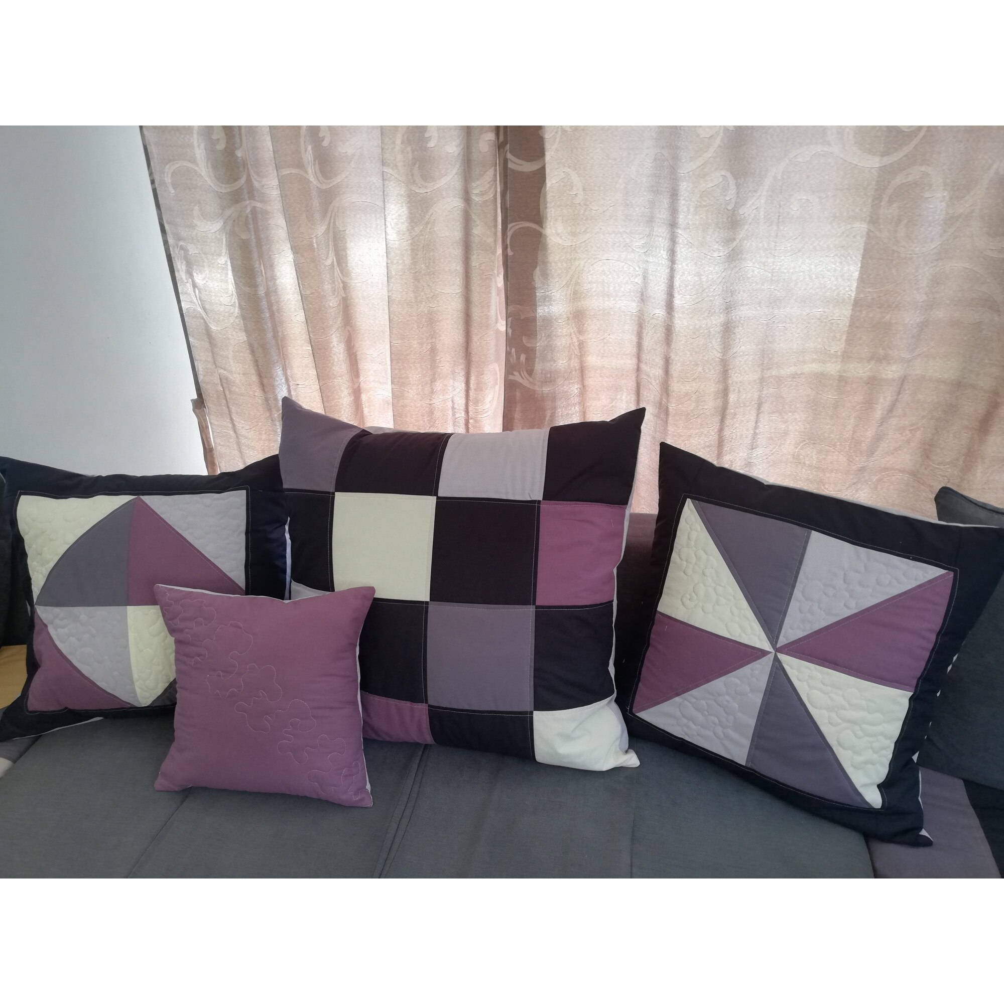Set 4 perne decorative Lavanda Premium, huse detasabile, 50x50 cm - eMAG.ro