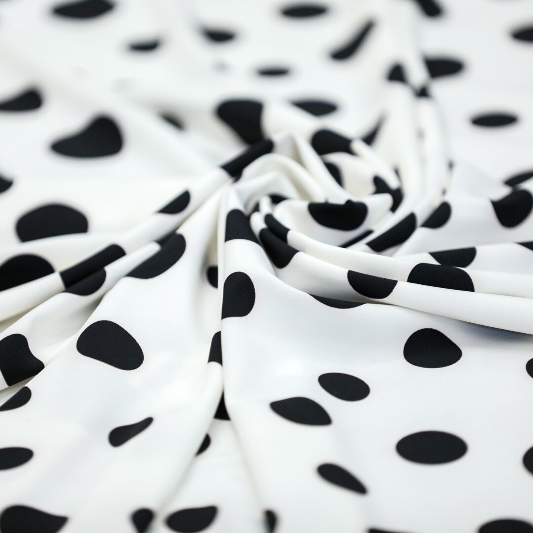 Material textil Silky Soft, Alb cu Buline Negre, 150 x 100 cm - eMAG.ro