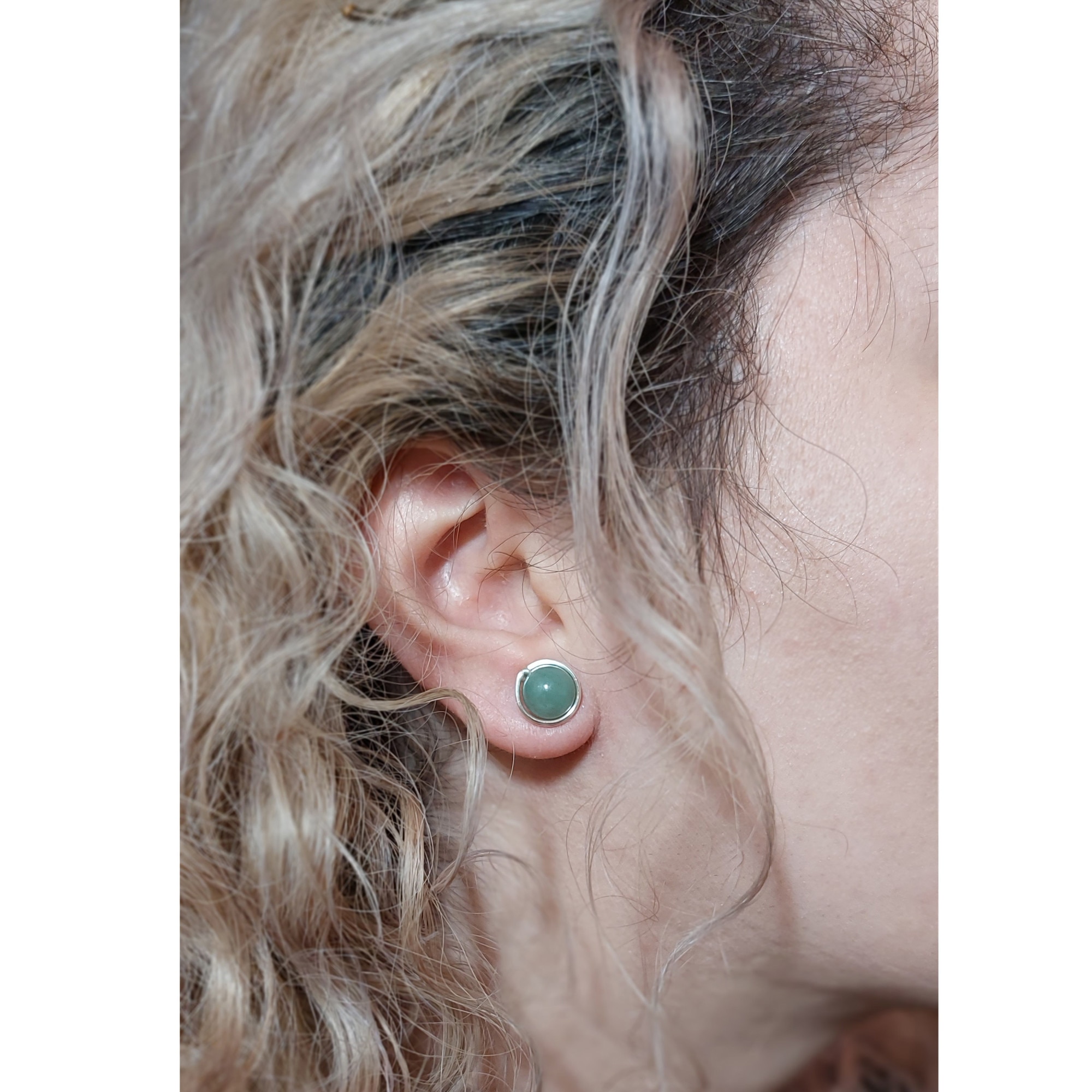 Cercei pe lob, realizati 100% manual, cu pietre semipretioase Jad - eMAG.ro