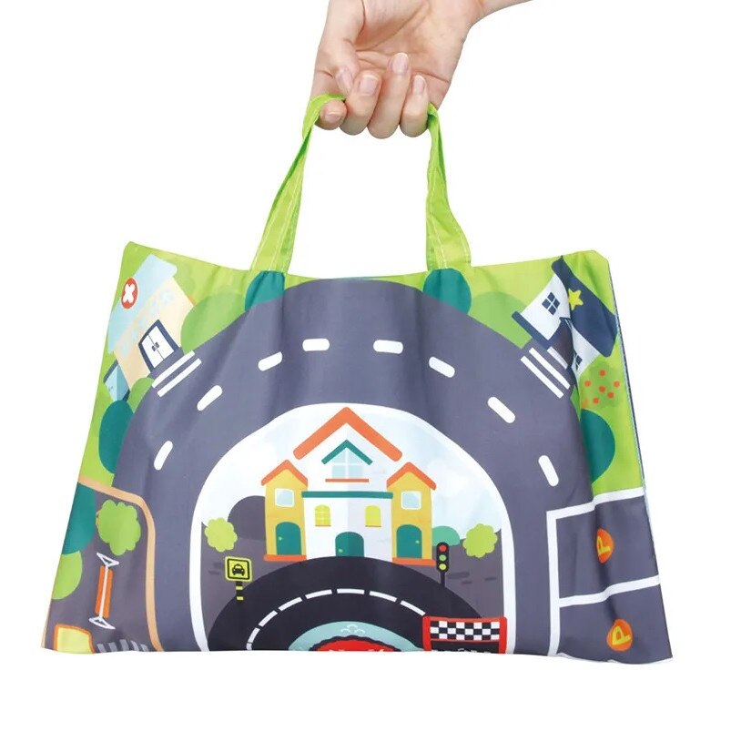 Set cu 6 masinute textile moi si 1 saculet cu manere care se transforma ...