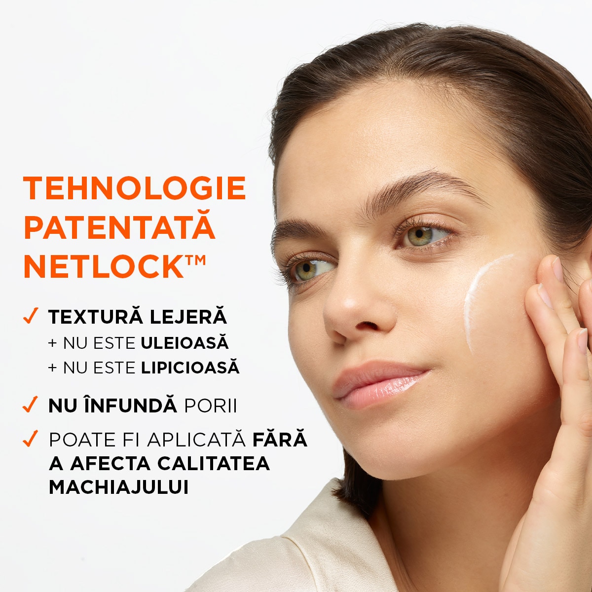 Crema cu textura fluida L'Oreal Paris Revitalift Clinical imbogatita cu ...