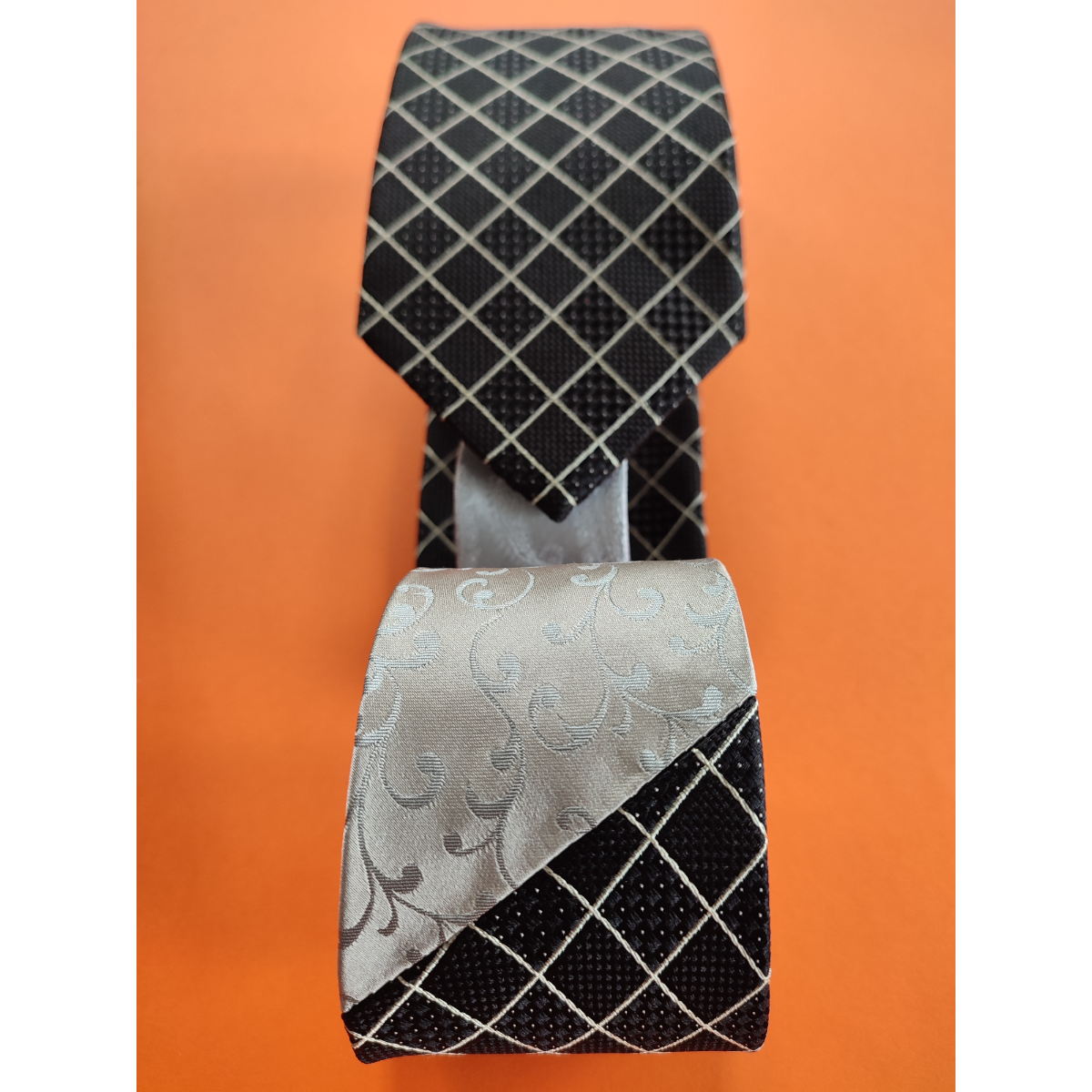 Cravata matase cu nod in contrast N2771, model unicat, gri, 148x8 cm ...