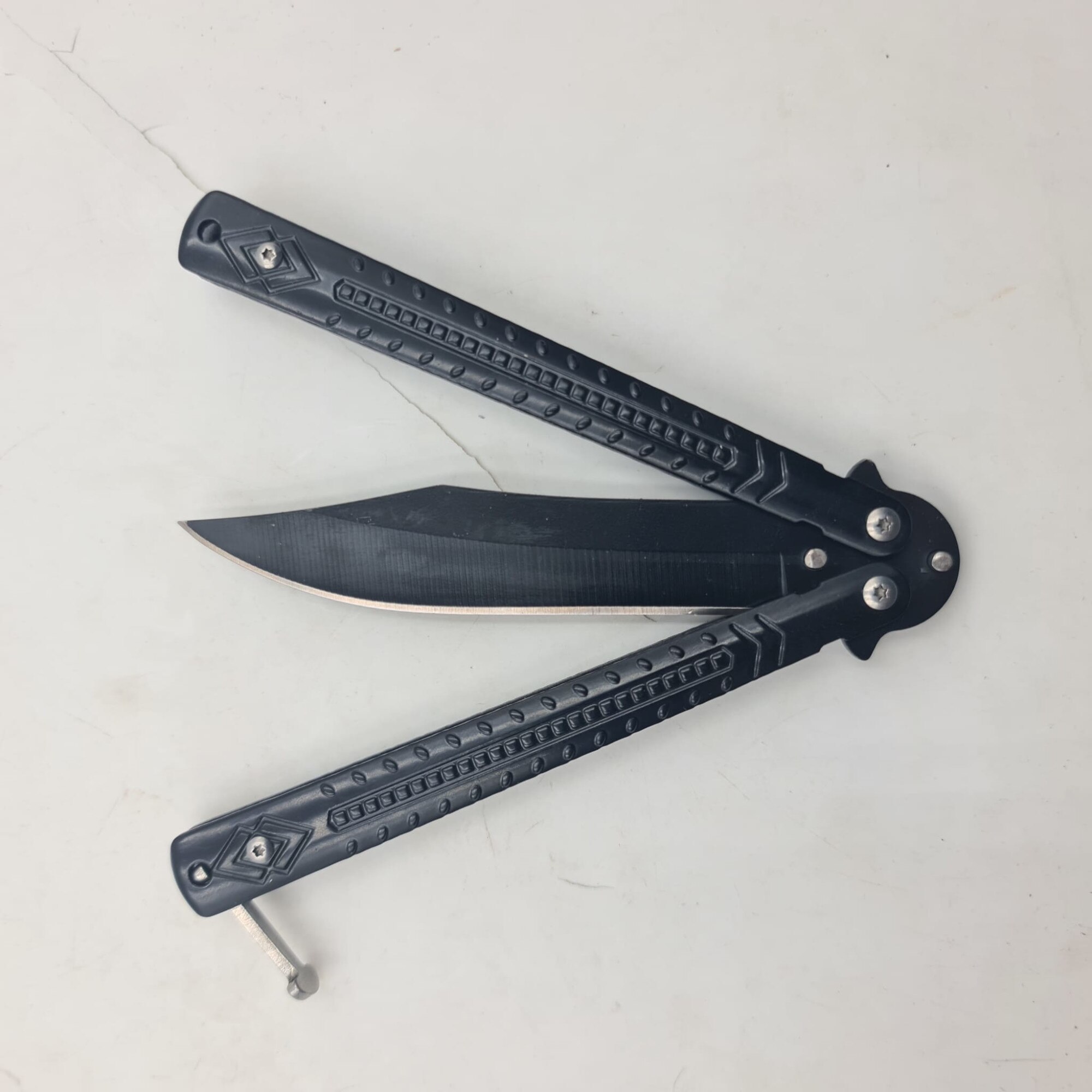 Cutit Fluture cu Tais, Model Punctat, Sistem Prindere Curea, 23 cm ...