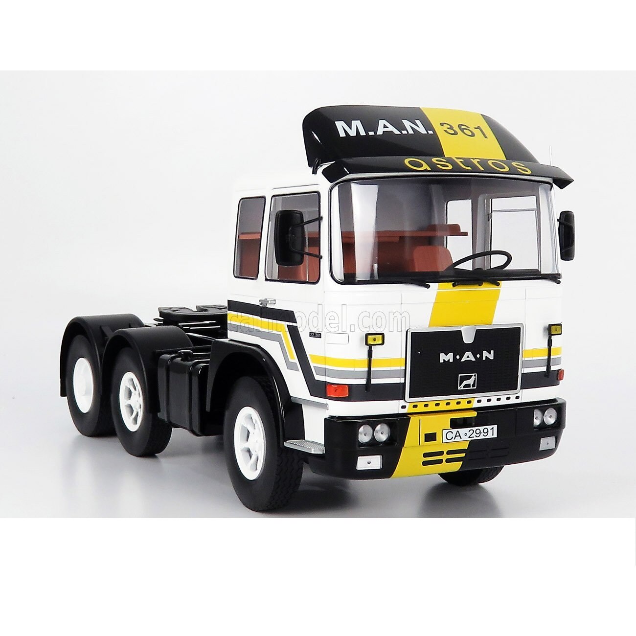 Macheta Camion Man F8 1978 - 1/18 Road Kings - eMAG.ro