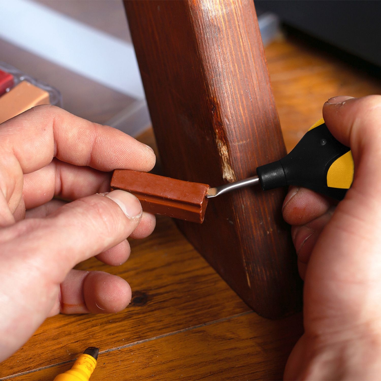 Kit de reparatie parchet si pardoseli laminate, mobila, 17 piese - eMAG.ro