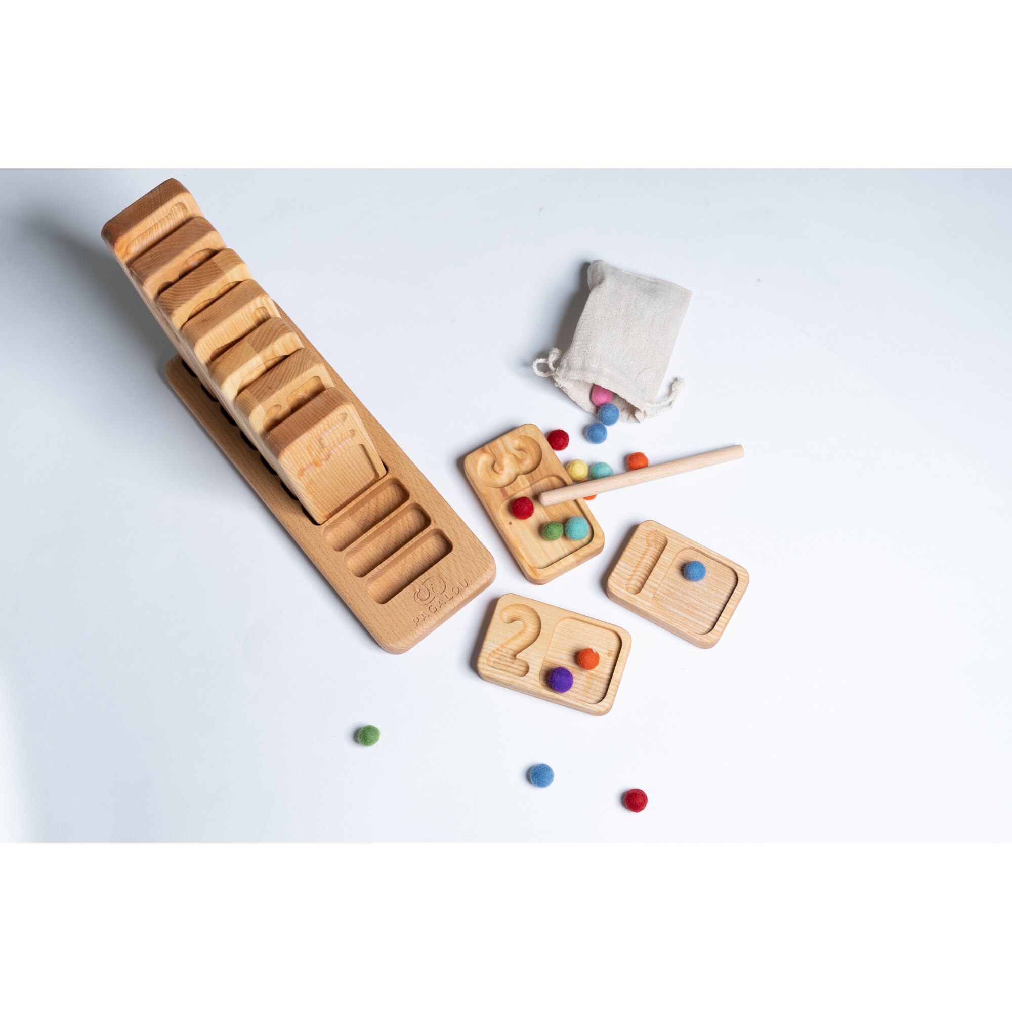Joc educativ Montessori, Set matematic de scriere si numeratie de la 1 ...