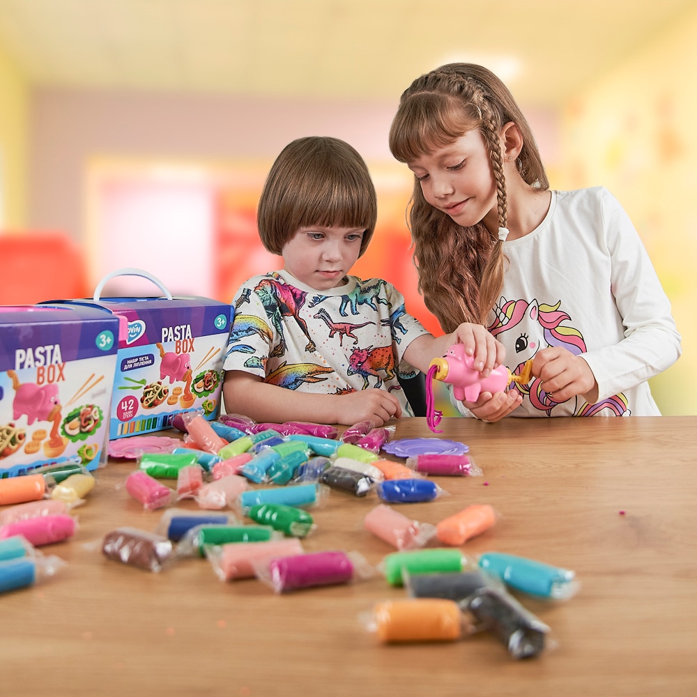 Set plastilina si accesorii pentru modelaj Lovin - 42 culori - Pasta ...