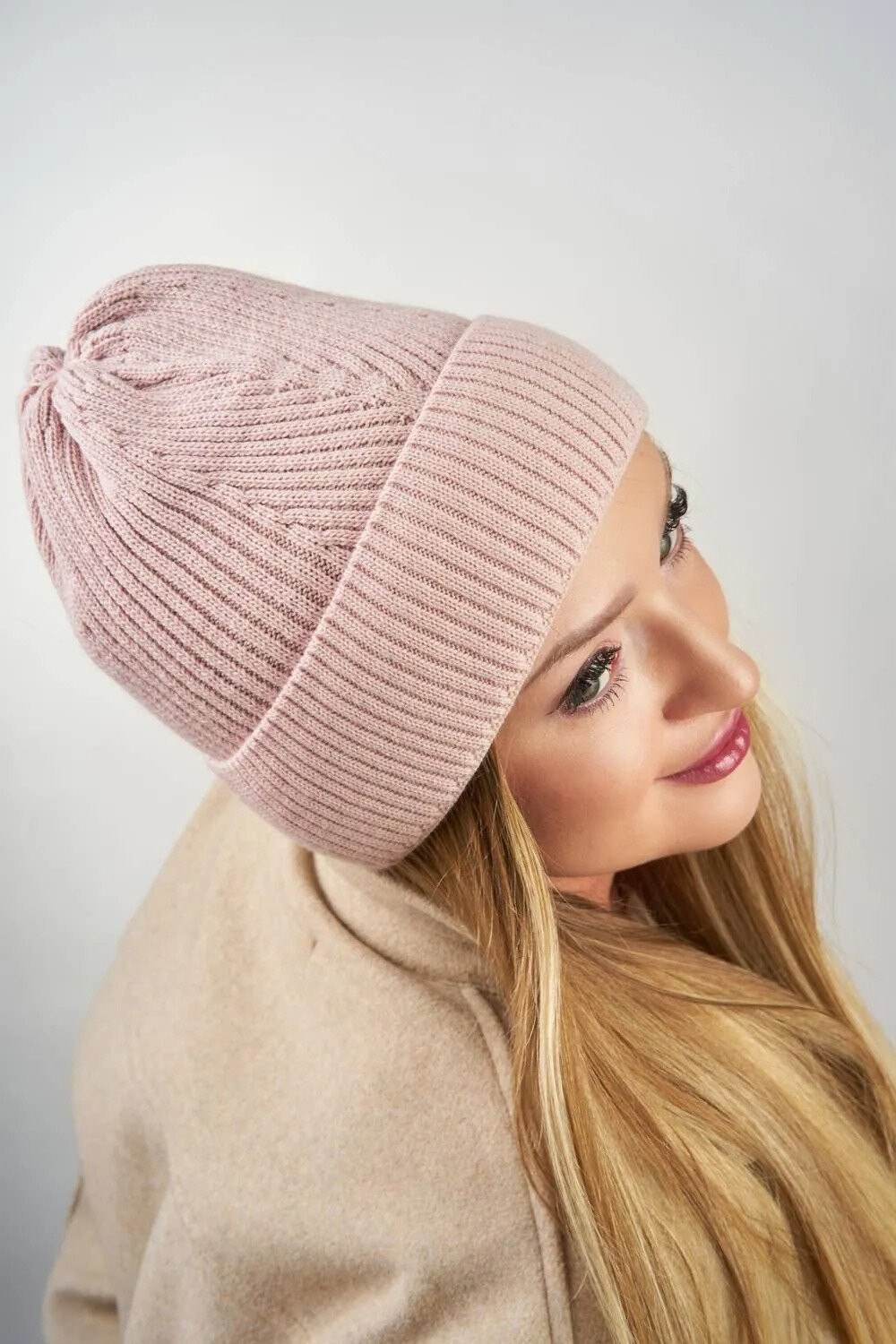 Caciula dama, Brødrene, Universal, Roz - eMAG.ro