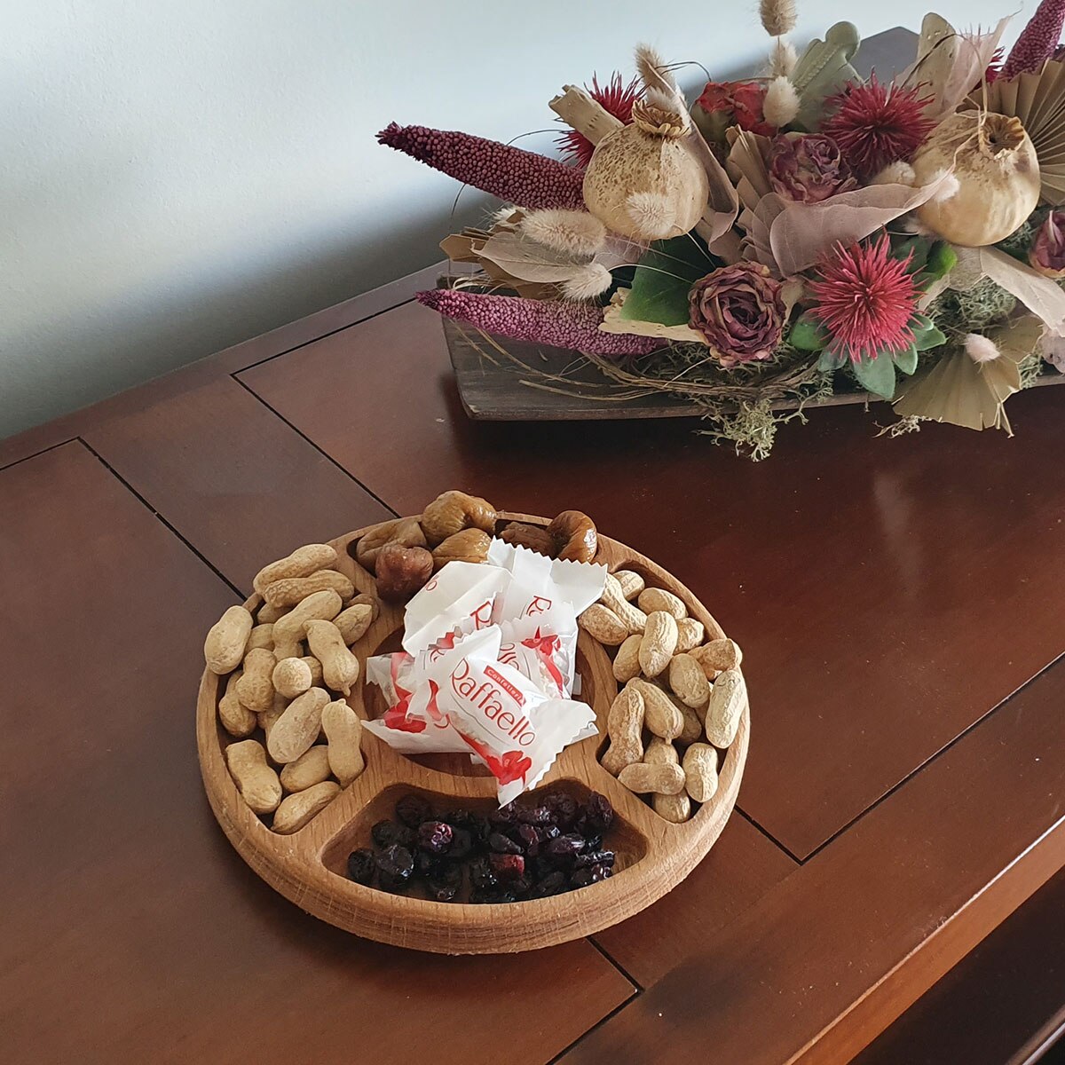 Platou de servire rotund cu 5 compartimente din lemn masiv de stejar ...