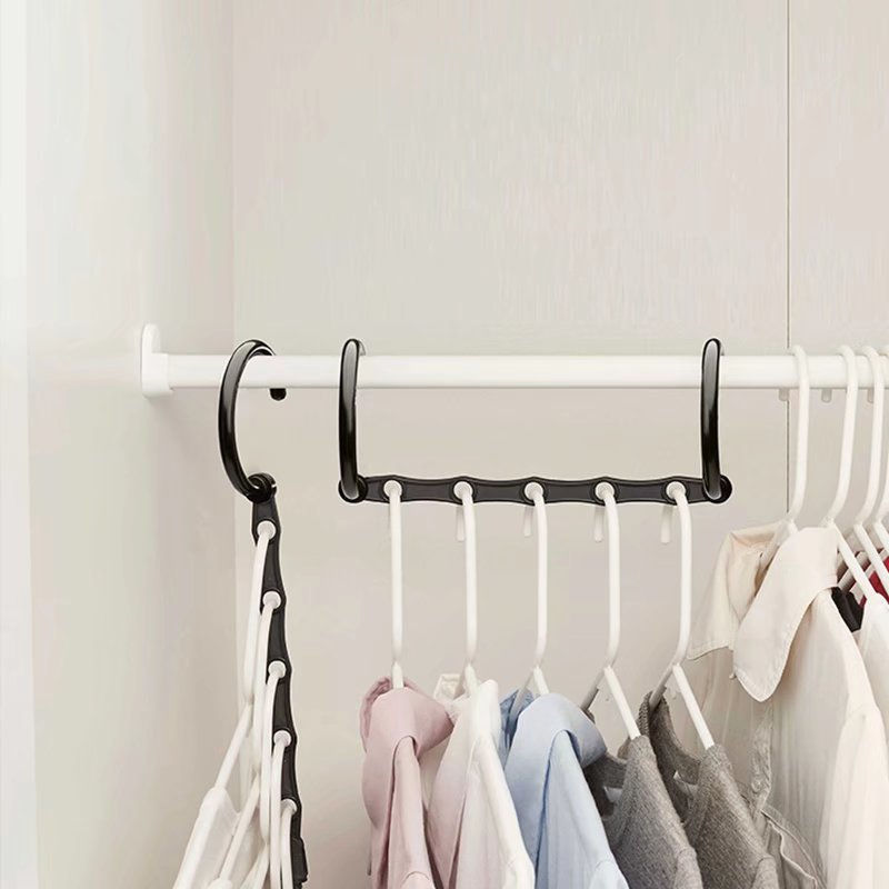 Set 10 umerase haine, Plastic, Negru - eMAG.ro