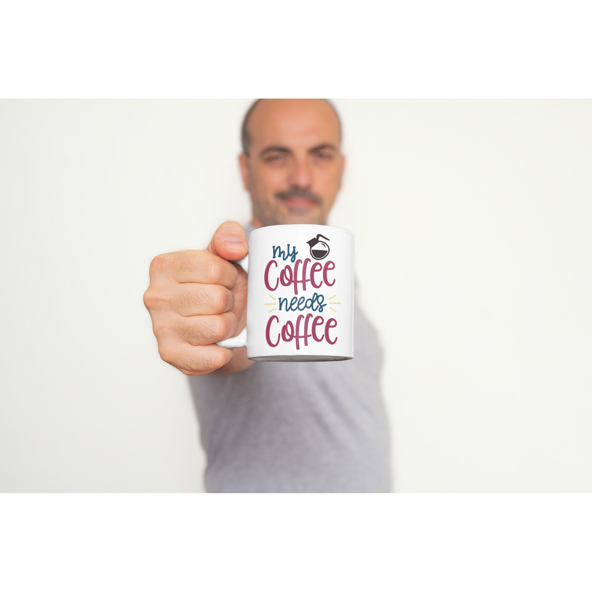 Чаша с английски текст My Coffee Needs Coffee, голяма чаша за кафе ...