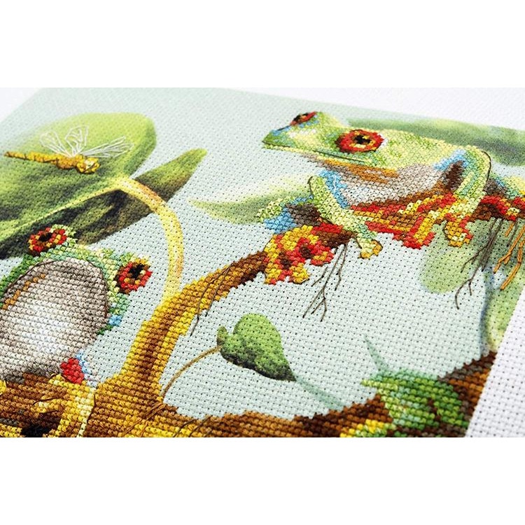 Kit broderie cu mouline si fundal imprimat Broaste, Riolis, Bumbac ...