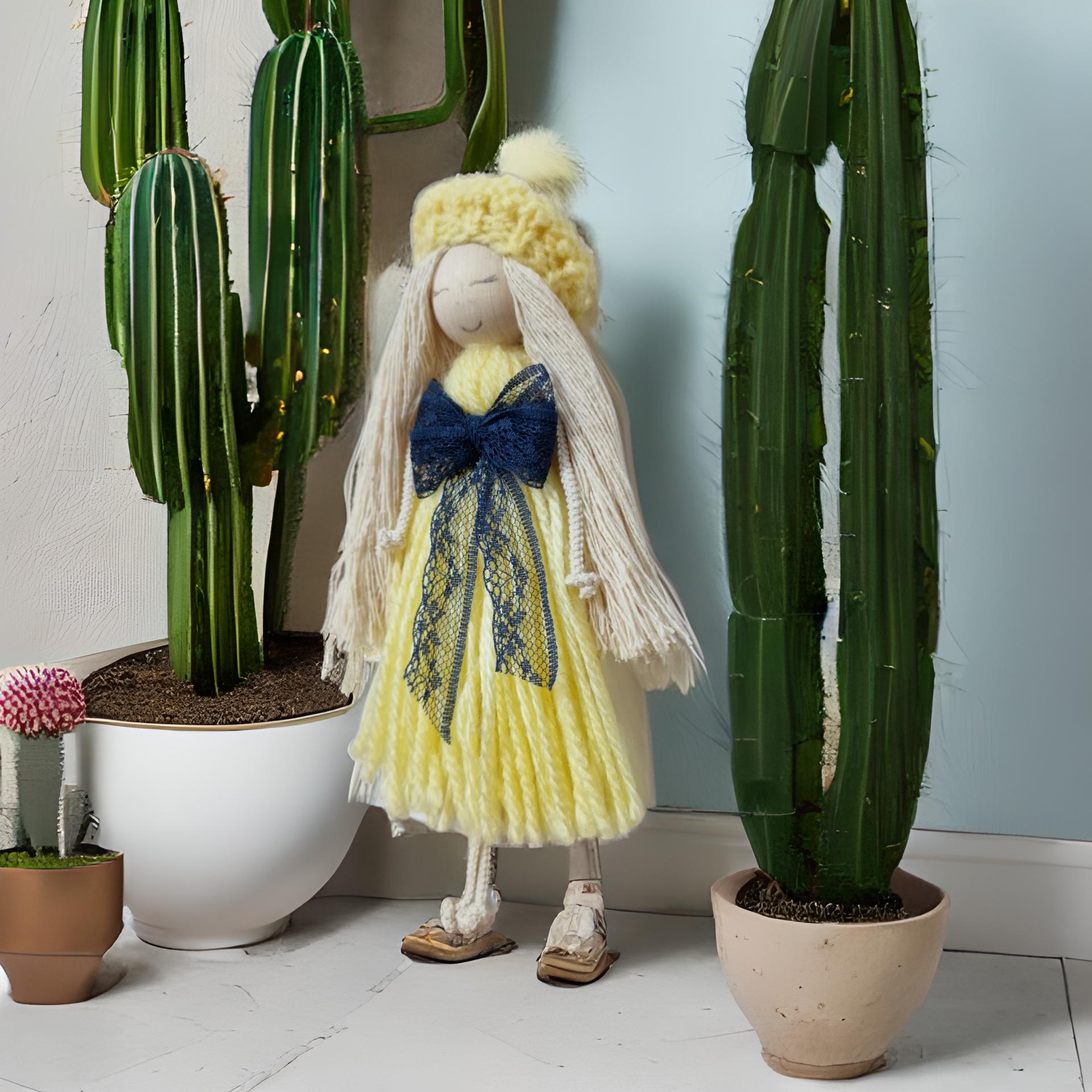 Decoratiune de tip papusa din macrame, confectionata manual, pusa in ...