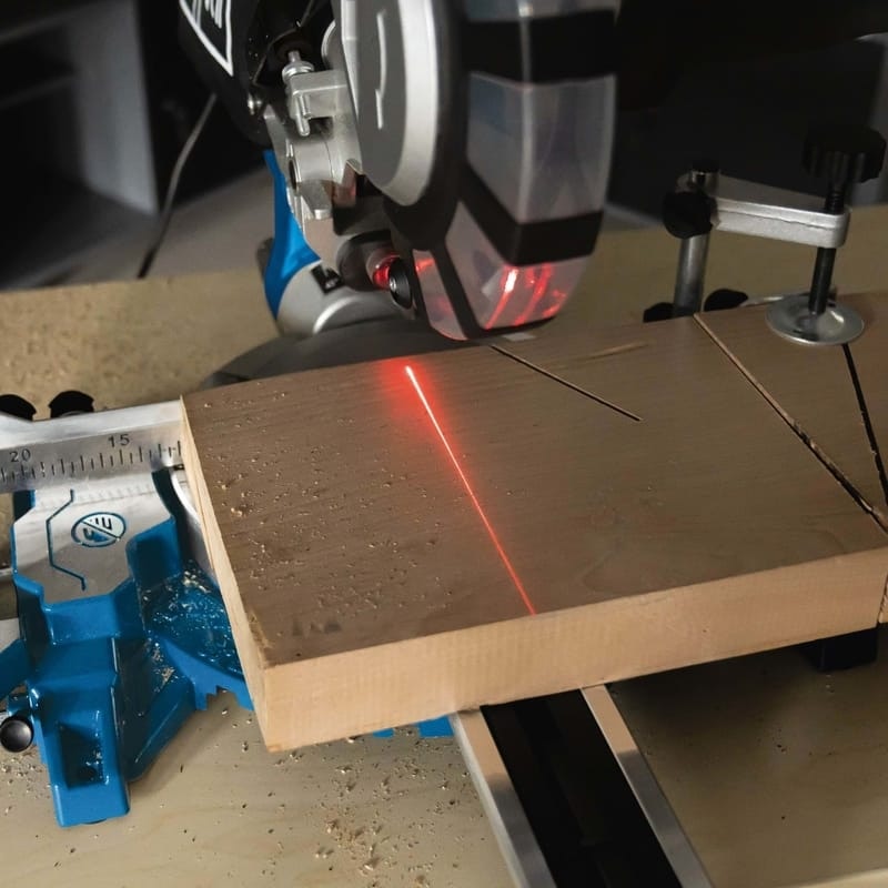 Fierastrau circular de masa culisant cu laser HM 216 SPX Scheppach ...