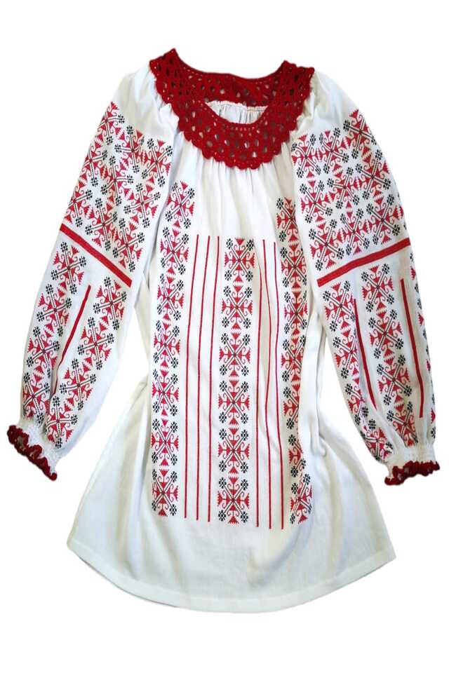 Ie populara dama, model Silvia marimea M, bumbac alb, brodata cu rosu ...