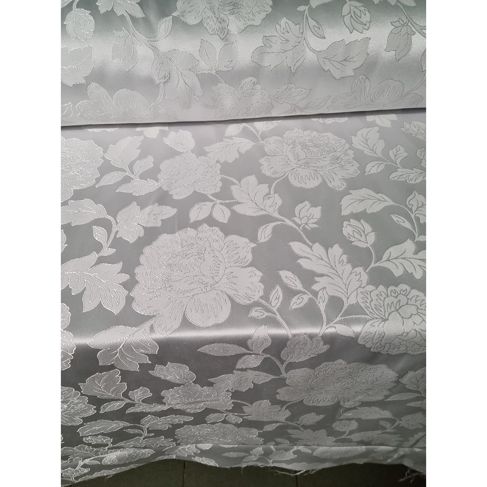 Material Damasc 160 cm floral premium alb/gri 100 x 160 cm - eMAG.ro