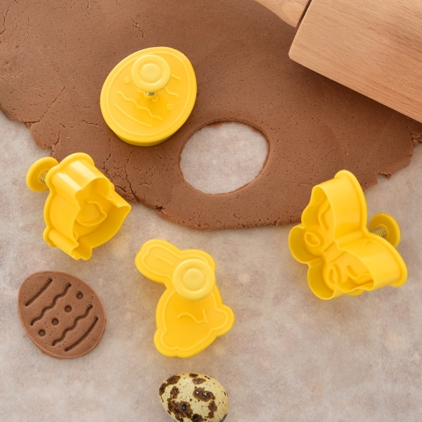 Set 4 decupatoare cu arc, pentru biscuiti, pui, ou, fluture, iepure ...