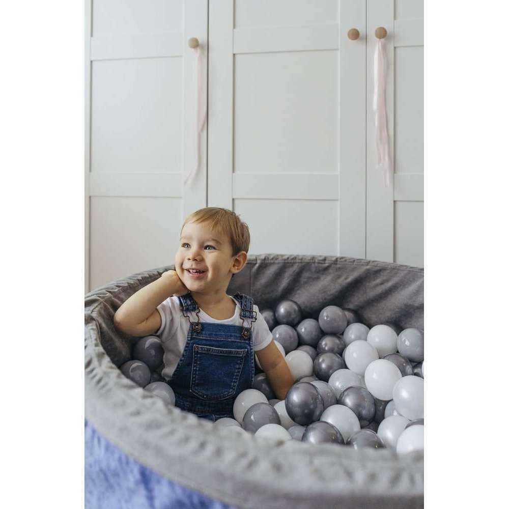 Set 200 Bile din Plastic Colorate, 7 cm, FM3302911_426, Flumi, Alb/Gri ...