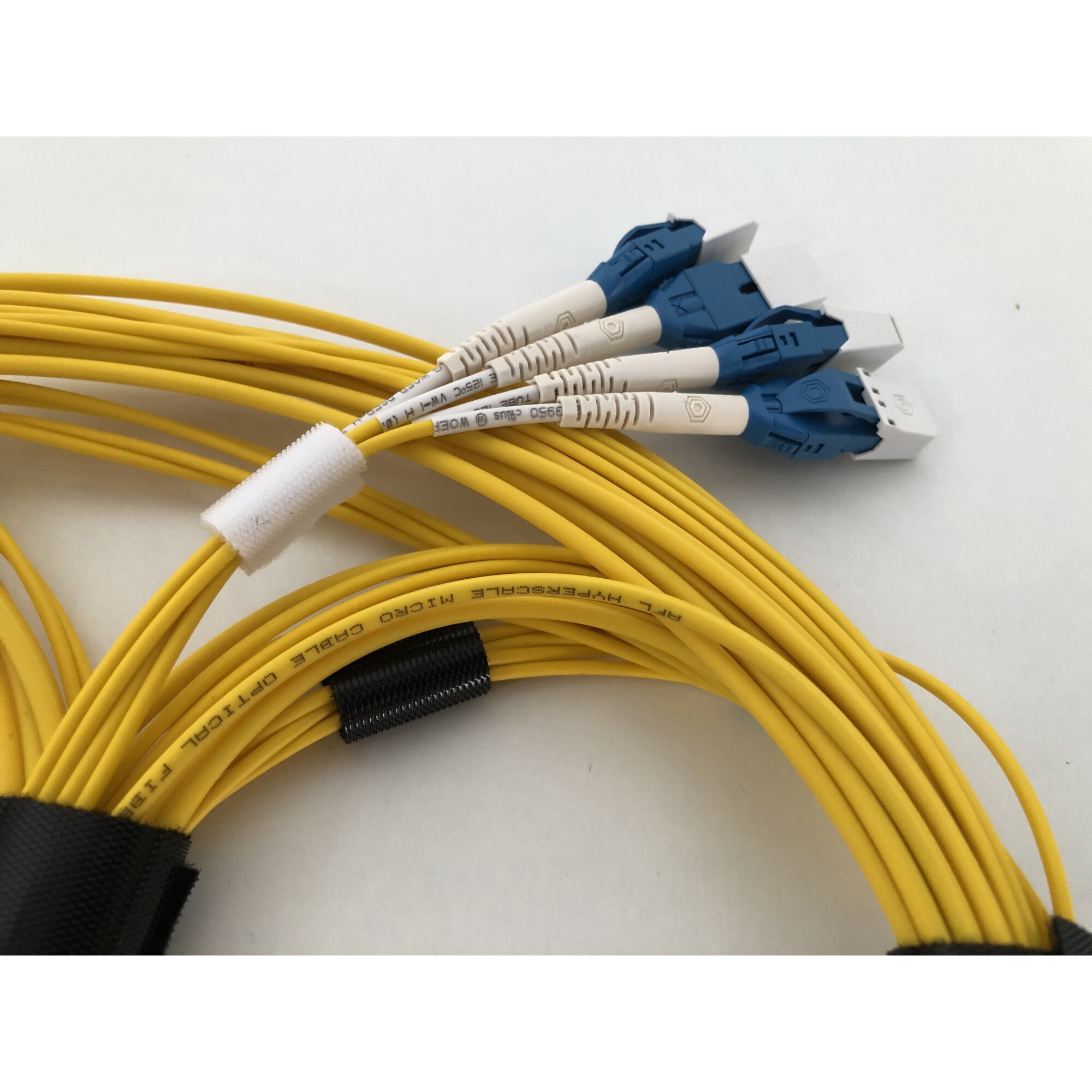 Patch cord fibra optica, AFL Hyperscale, LSZH, LC-LC 8 fibre, galben ...