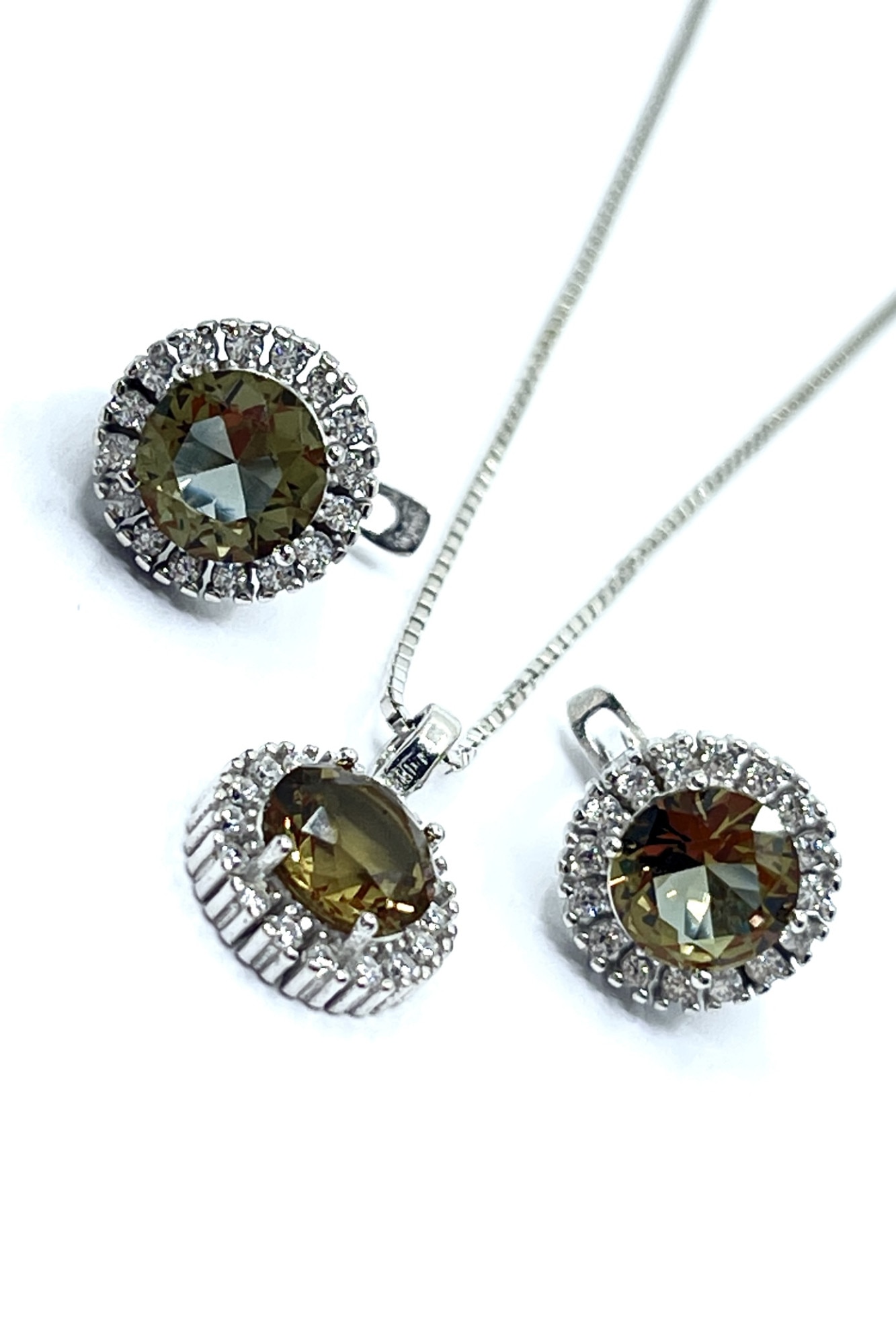 Set din argint 925 cu Zultanit, Dinuzete - eMAG.ro