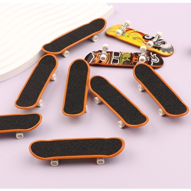 Set jucarii, Fingerboard Street, plastic, Nevermore, multicolor - eMAG.ro