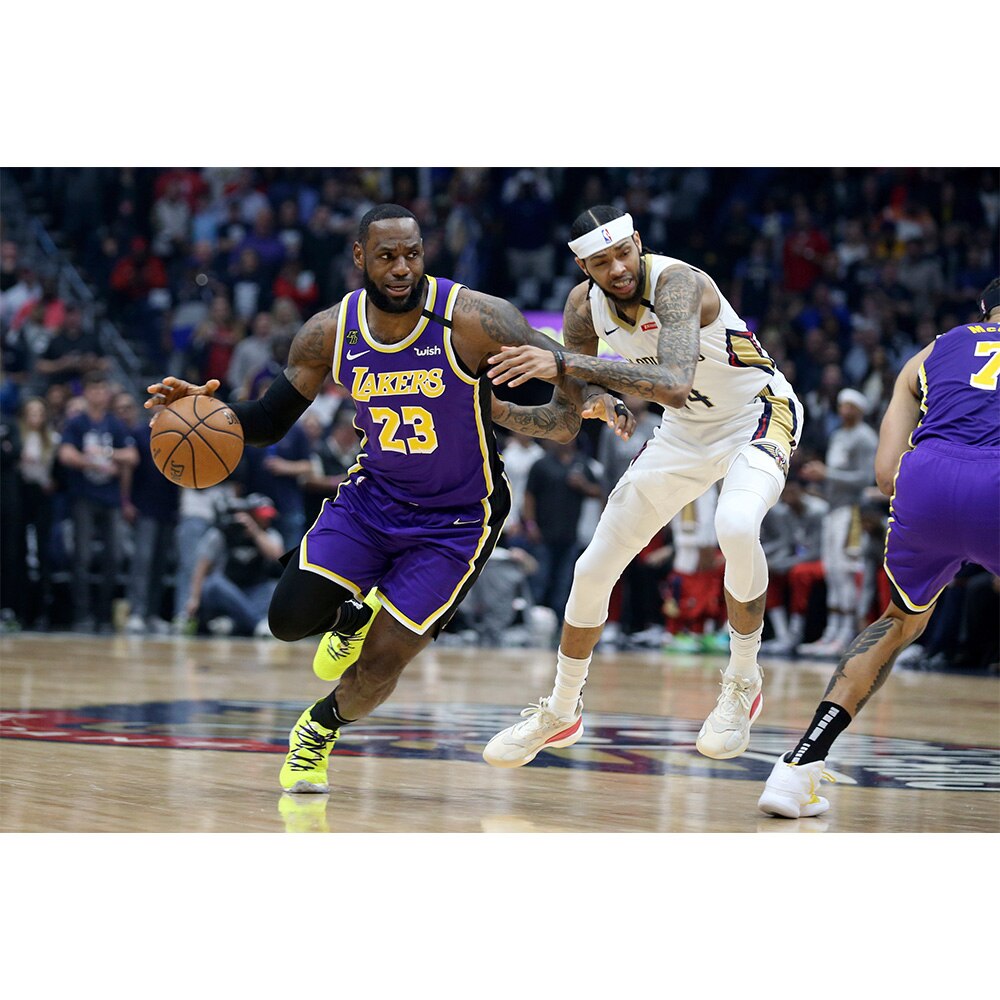 Poster - LeBron James Strike 4 40x30 - eMAG.ro