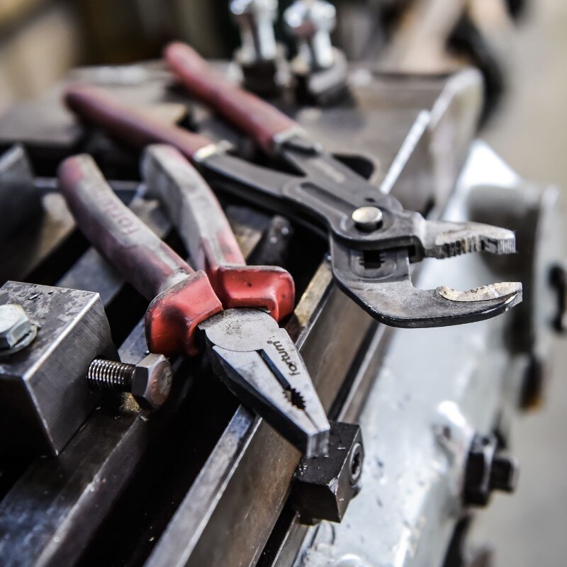 Cleste combinat, Fortum, 180 mm, 61CrV5 - eMAG.ro