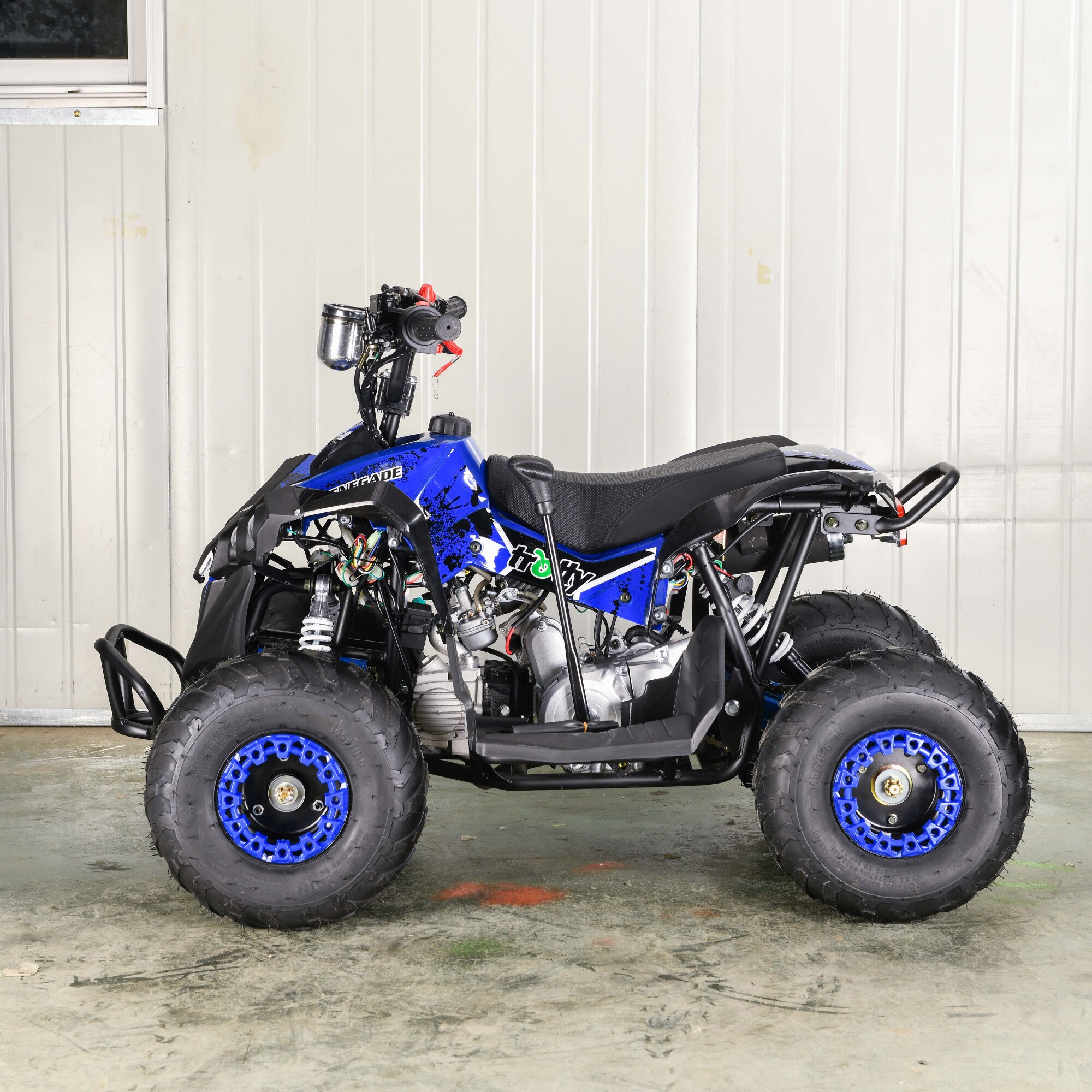 ATV002, motor benzina,110cc, 4 viteze, cutie viteze manuala, transmisie lant, albastru - eMAG.ro