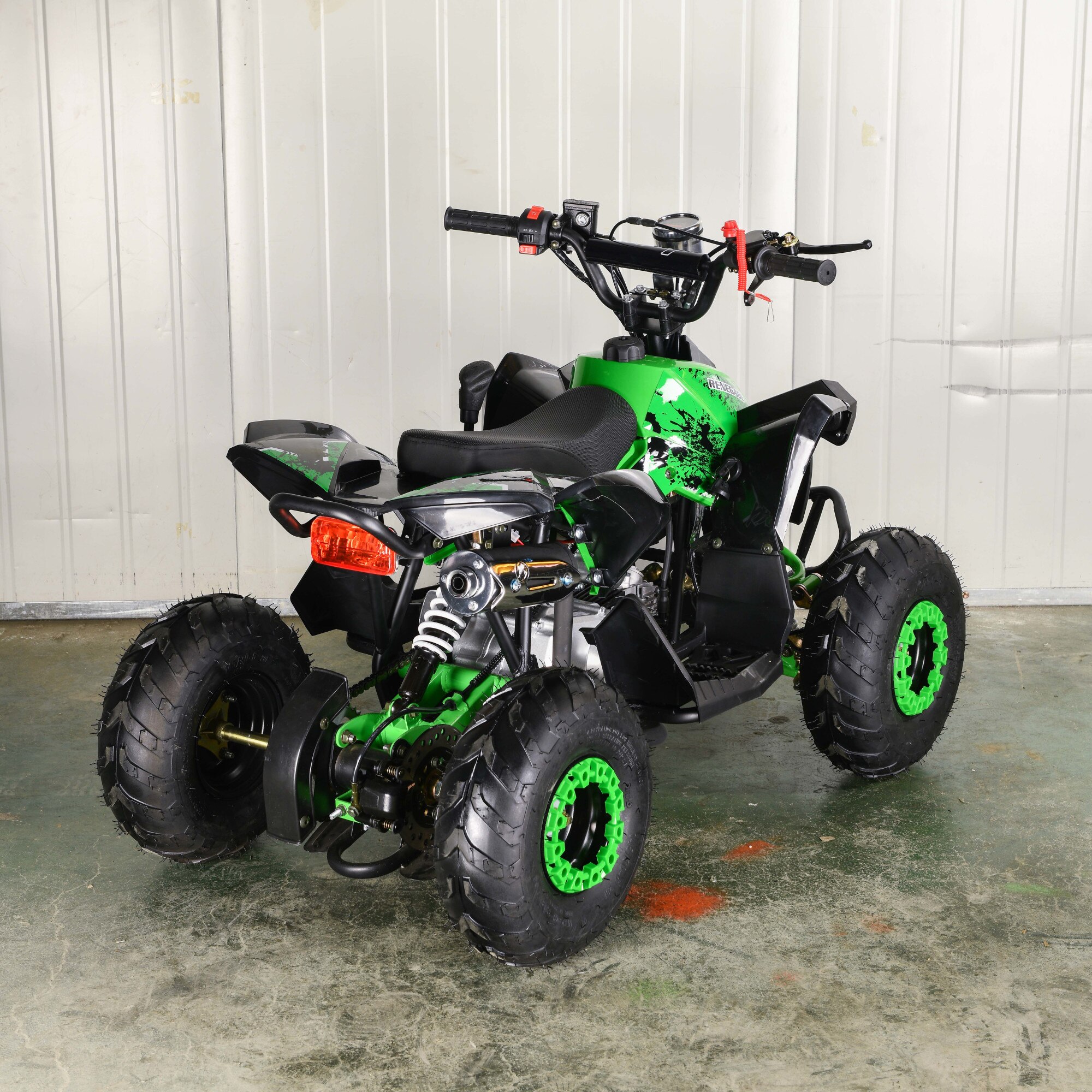 ATV002, motor benzina,110cc, 4 viteze, cutie viteze manuala, transmisie lant, verde - eMAG.ro