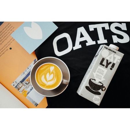 Bautura de ovaz, Oatly Barista Edition, fara lactoza si zahar adaugat ...