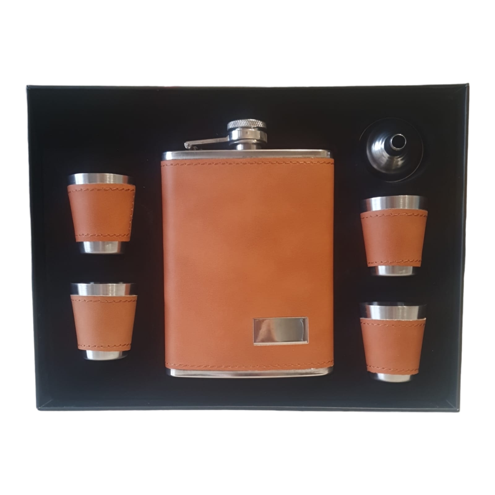 Set sticla metalica alcool 210ml si 4 pahare maro deschis - eMAG.ro