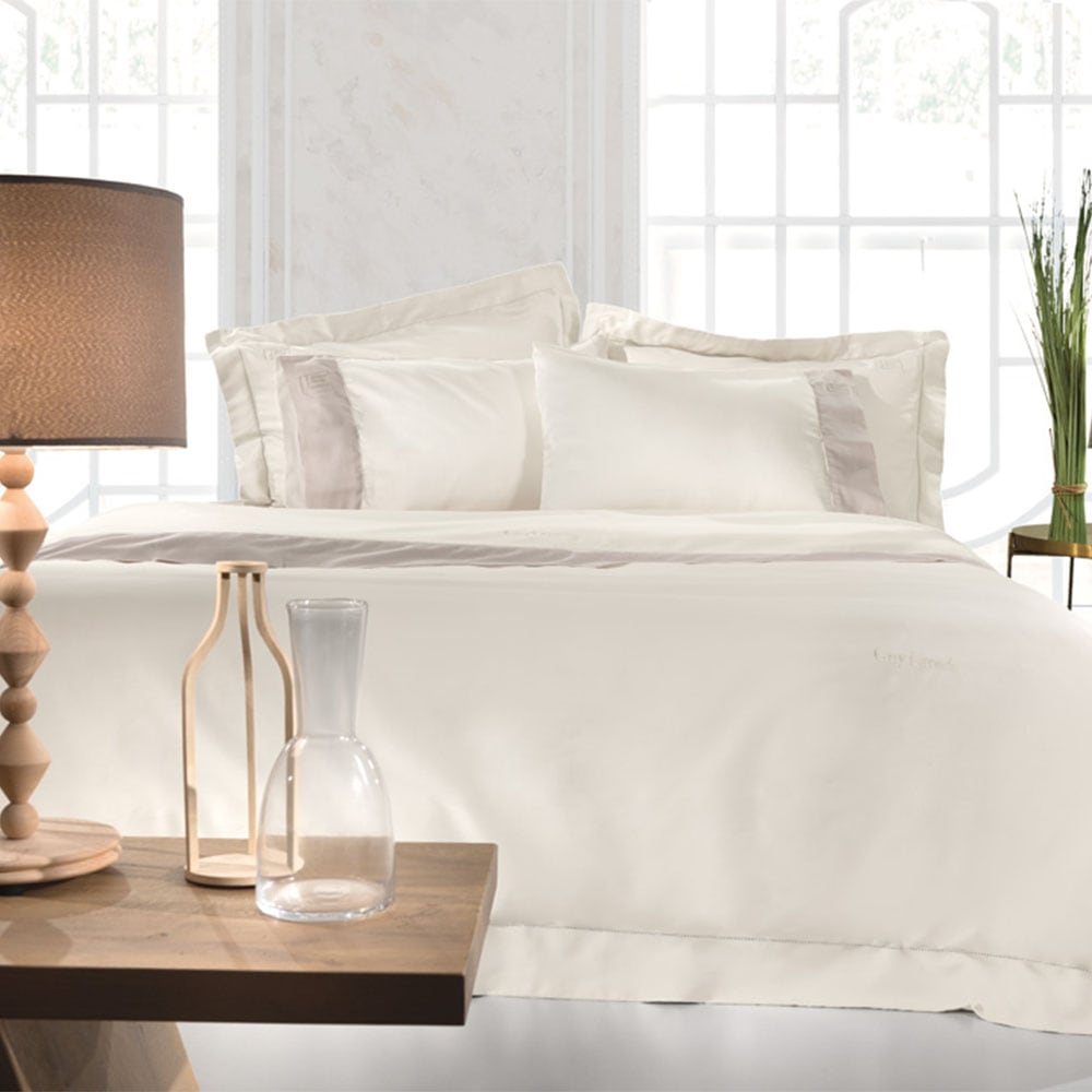 Set Husa Plapuma Silky Ivory 3Buc Guy Laroche - eMAG.ro