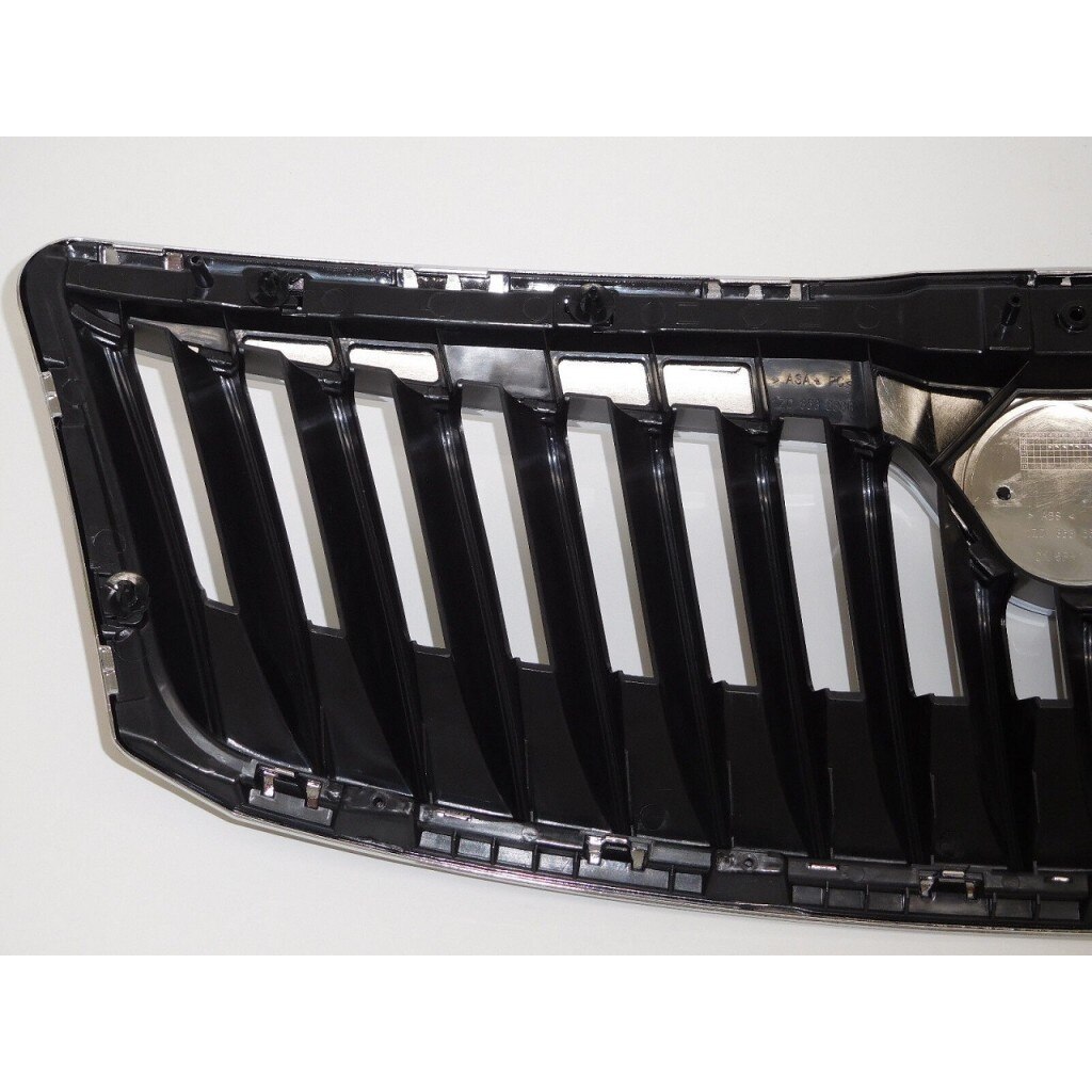 Grila radiator centru Skoda Octavia 2 Facelift (2009-2013) - eMAG.ro