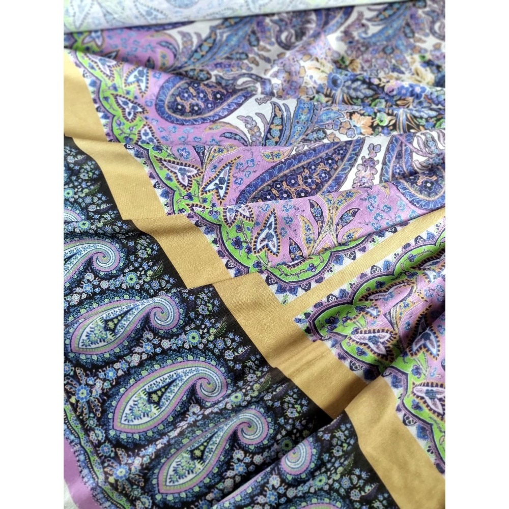 Tesatura din matase naturala cu viscoza - panouri mici cu bordura ...