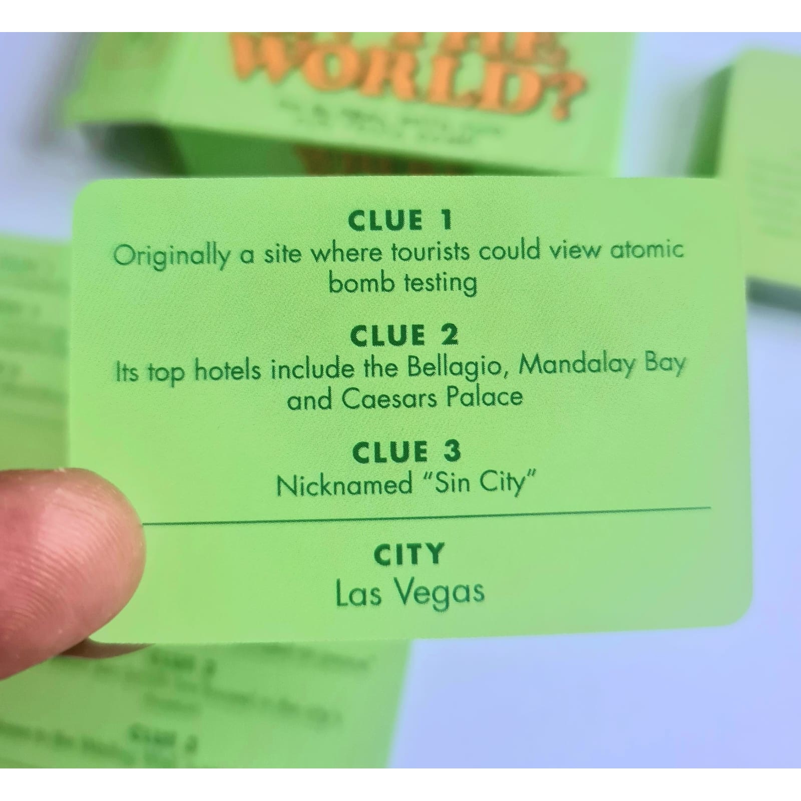 Joc Mini Games Club - Where in The World? Professor Puzzle - eMAG.ro