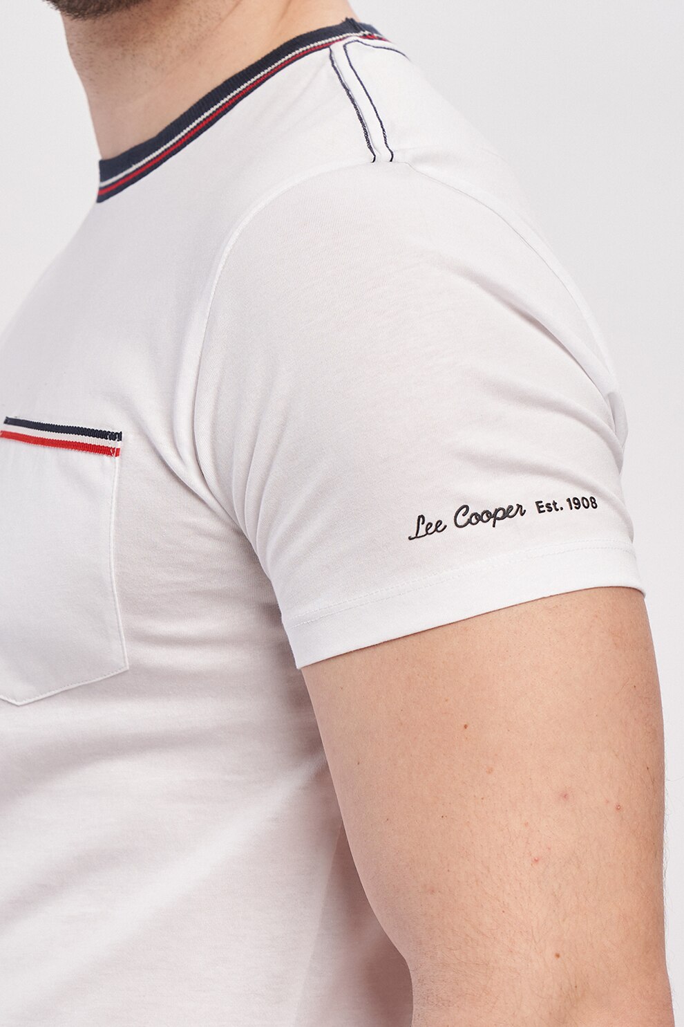 Lee Cooper, Tricou de bumbac cu decolteu la baza gatului si buzunar pe ...