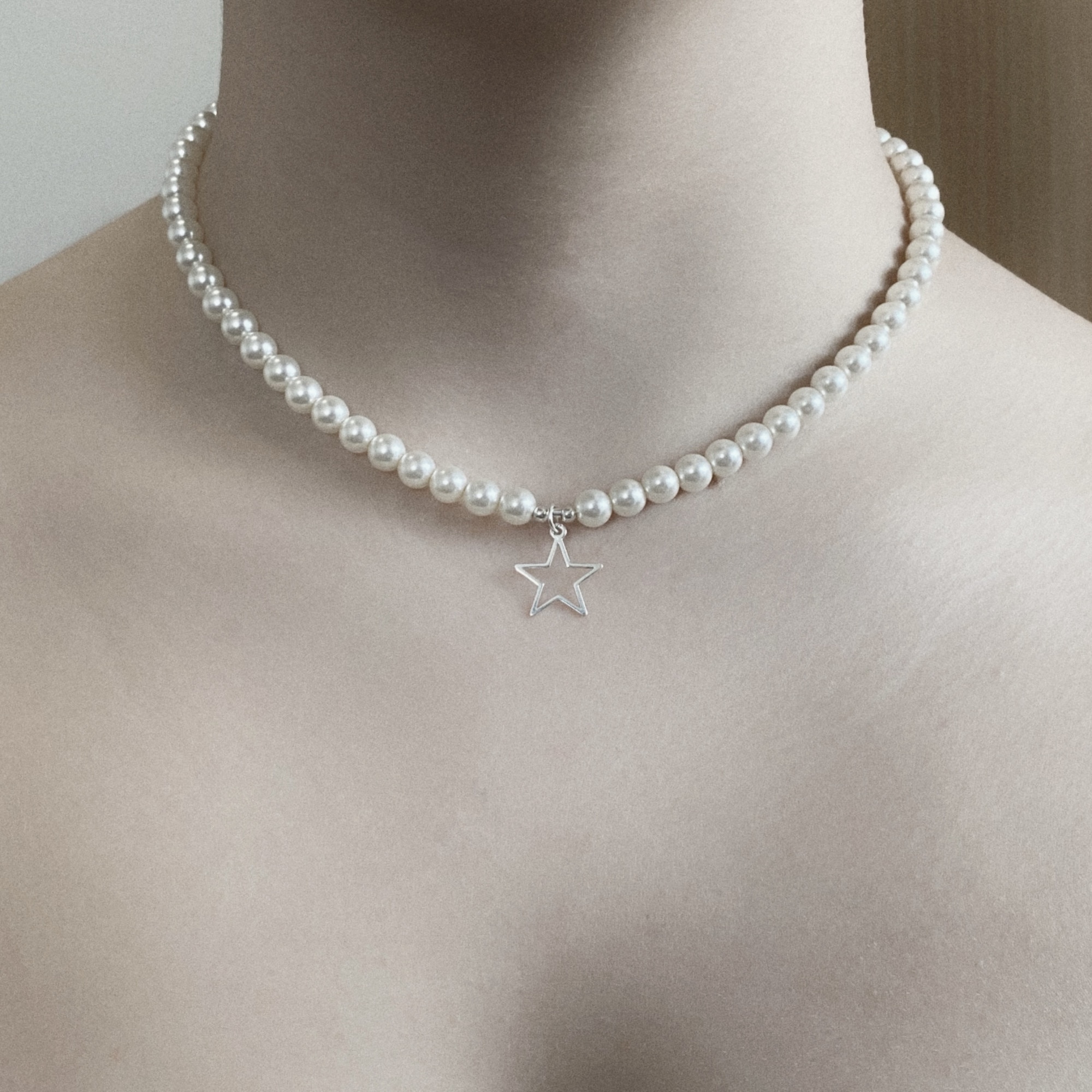 Colier cu Perle Swarovski albe si pandantiv Stea din Argint 925 ...