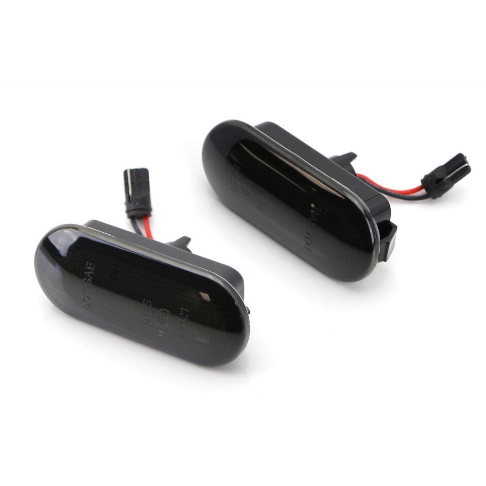 Комплект от 2 последователни динамични LED сигнали за крило, предназначени за VW Golf 3, 4, Bora ...