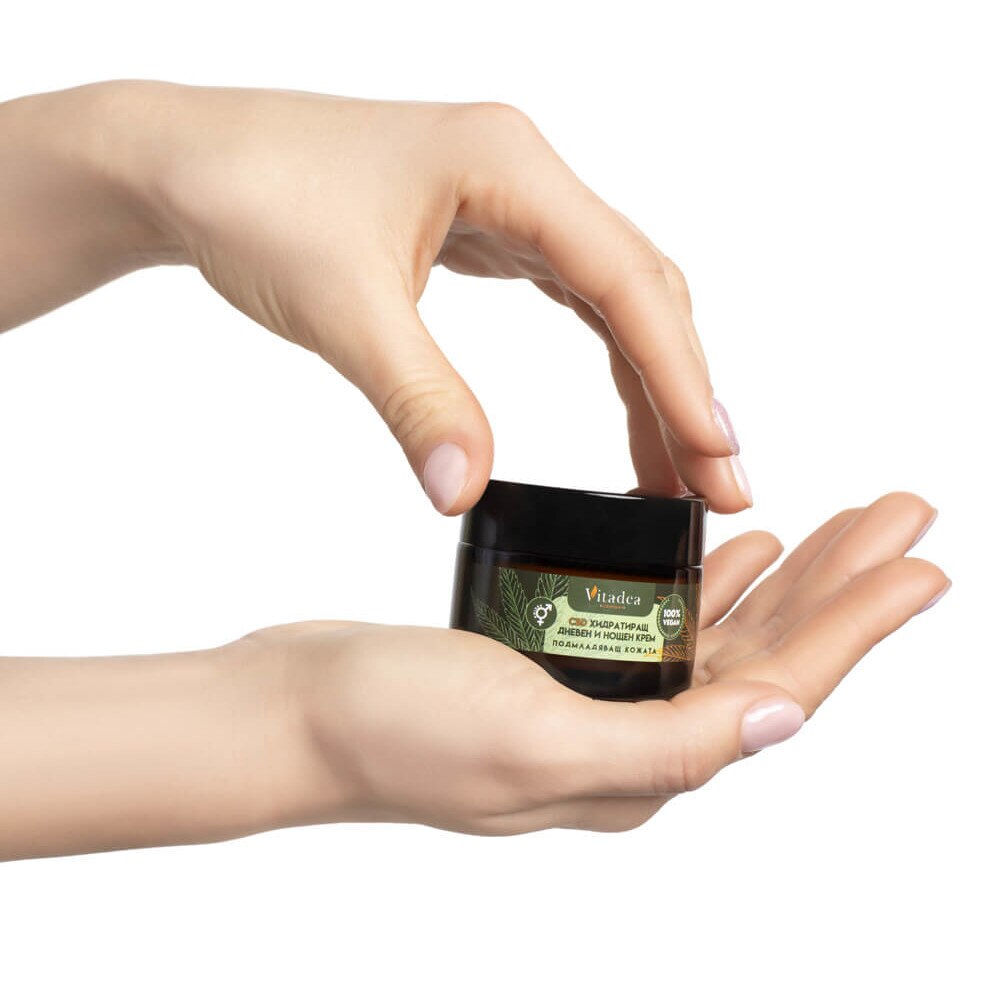 Крем за лице Vitadea CBD, Anti-ageing, Дневен/ Нощен, 50 мл - eMAG.bg