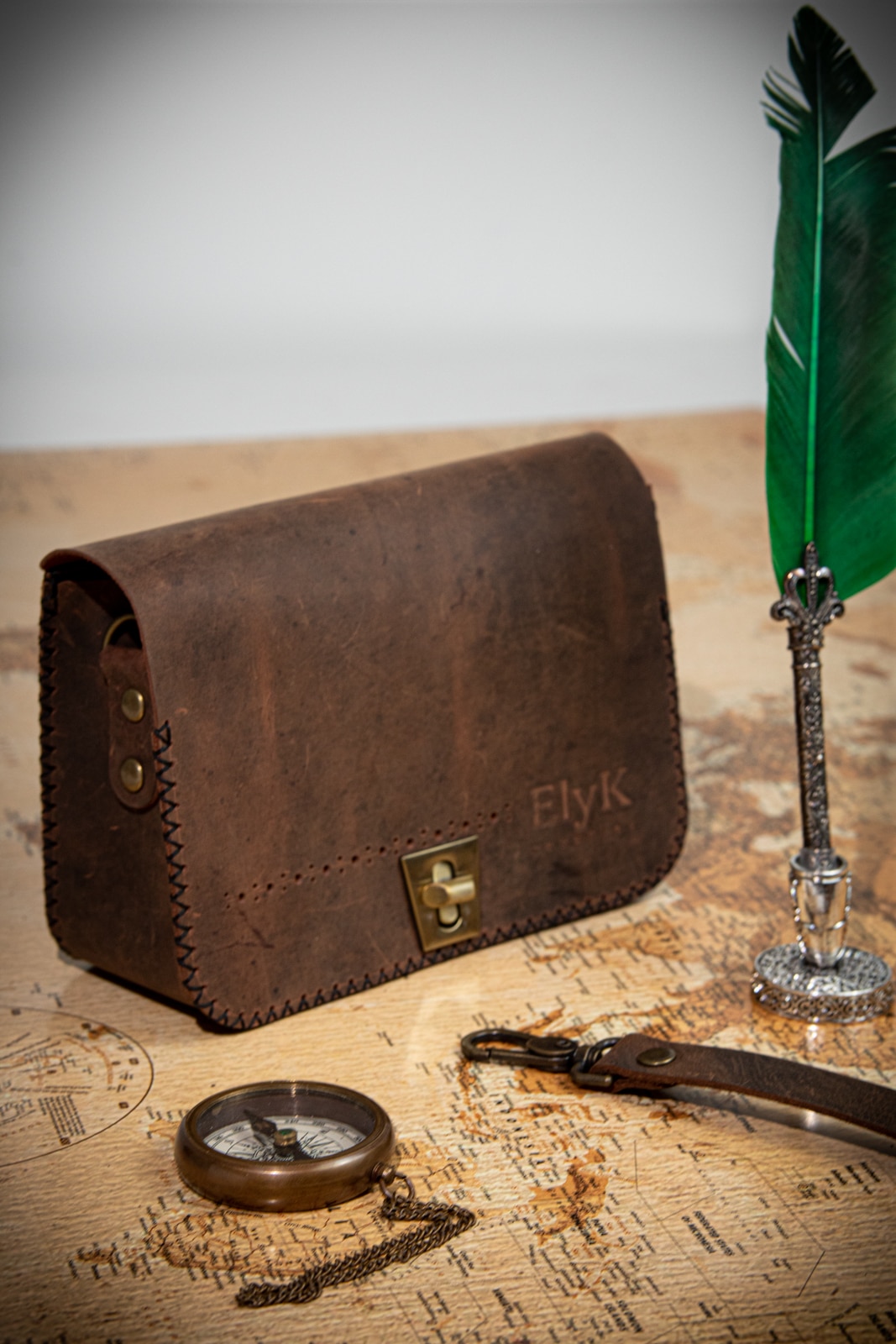 Geanta dama din piele naturala, MARO, cusuta manual, Sarah, handmade ...