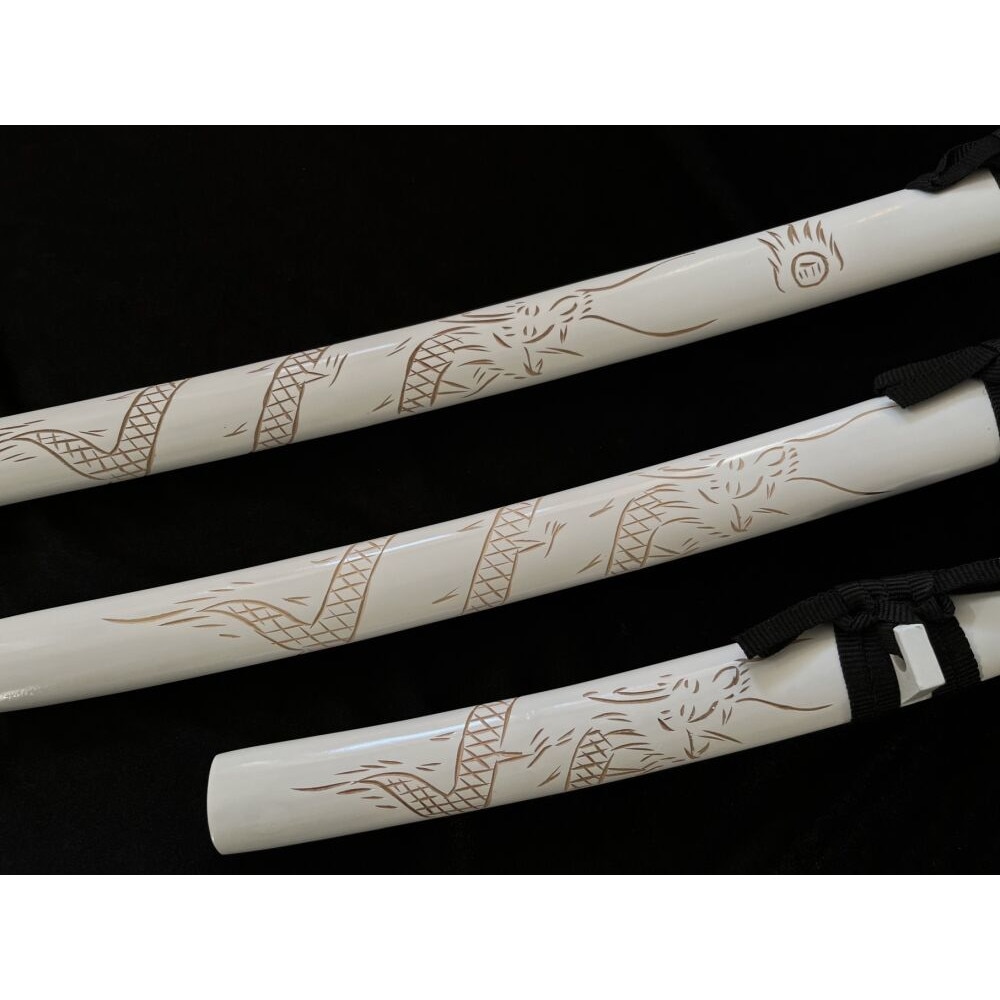 Set de 3 Sabii cu Teaca si Suport, Dragonul Alb, din Otel Carbon, Lemn ...