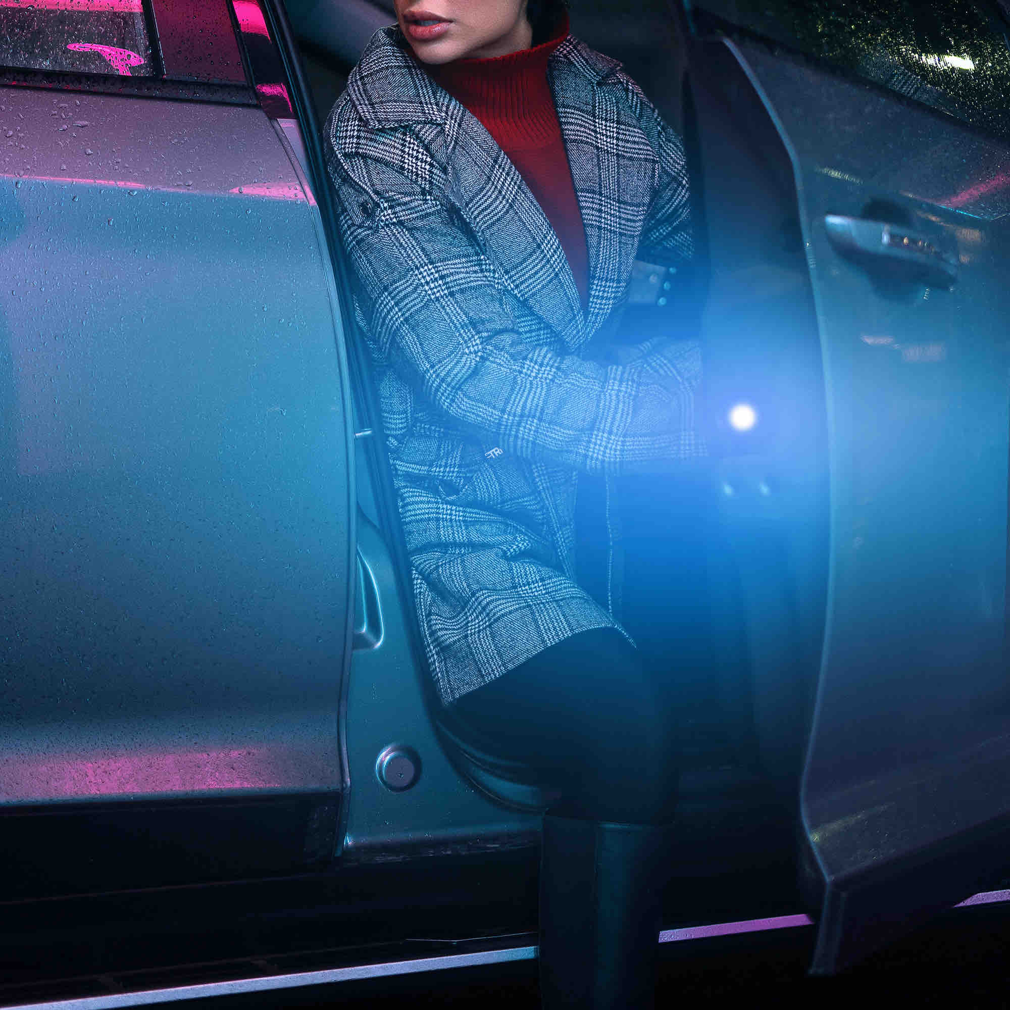 Pachet 4 bucati set lumini cu 5 led-uri auto wireless magnetice pentru ...