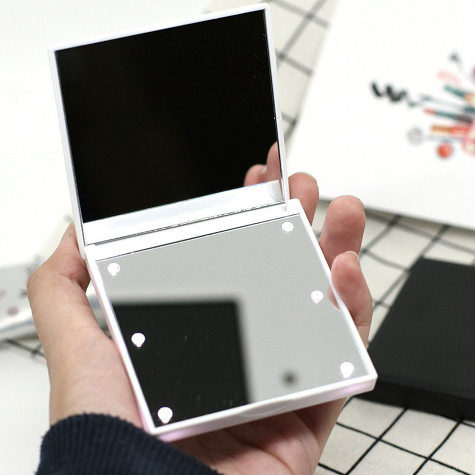 Mini oglinda de buzunar pentru machiaj pliabila, Darklove, Cu iluminat ...